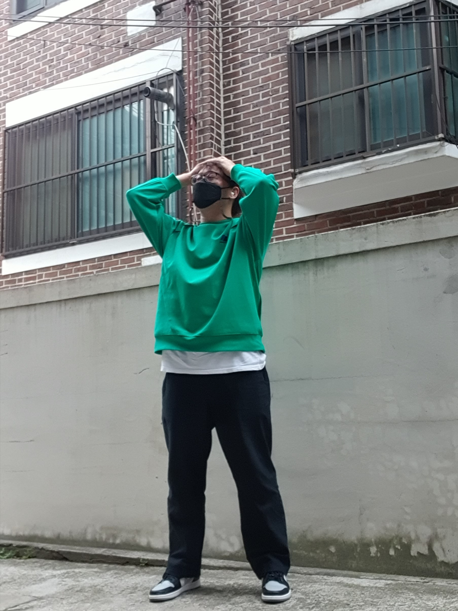 럽디베베 (@dooho14) 님의 게시물 | KREAM