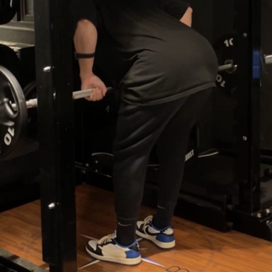 나익희 (@jhkk__) 님의 게시물 | KREAM