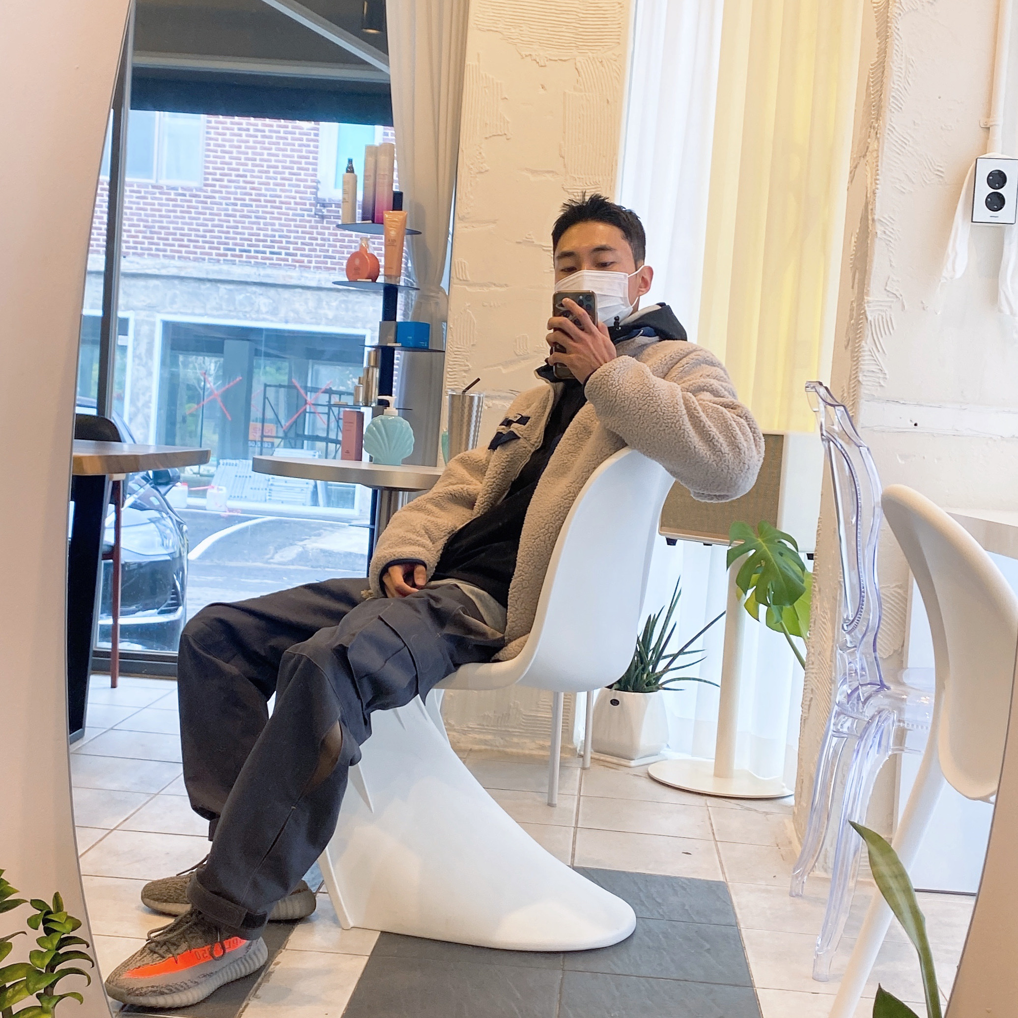 범이 (@hngbm) 님의 게시물 | KREAM