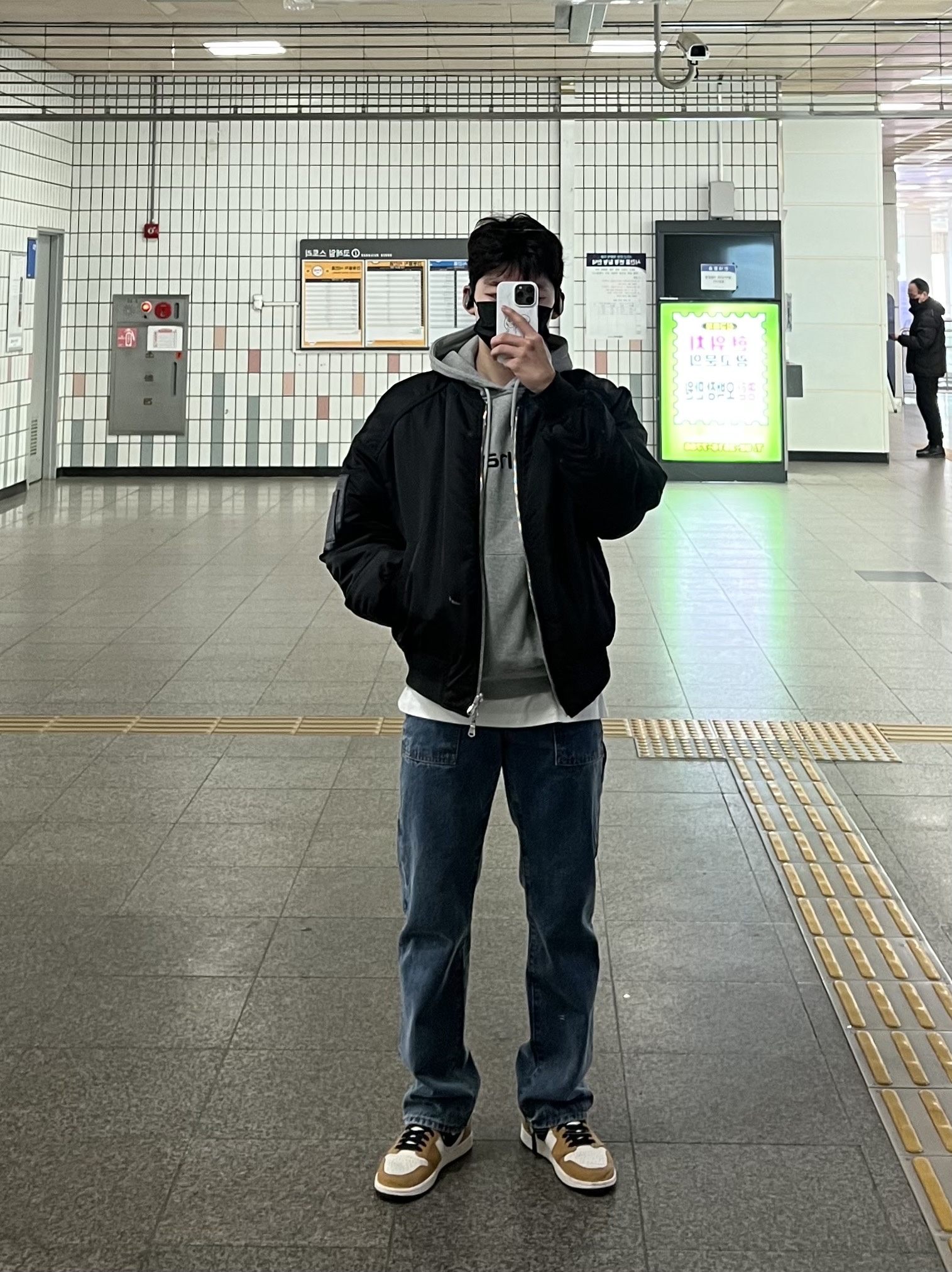 (@tech._.11) 님의 게시물 | KREAM