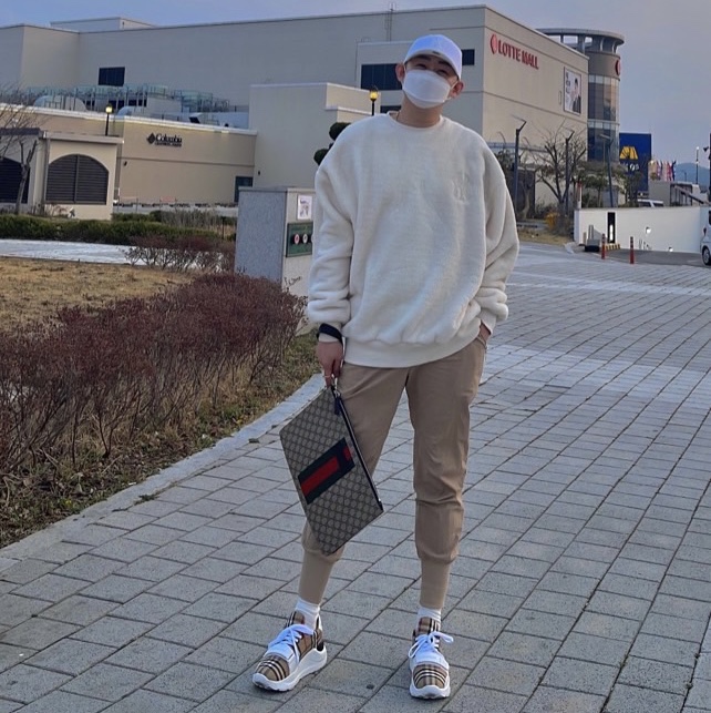 (@sea88) 님의 게시물 | KREAM