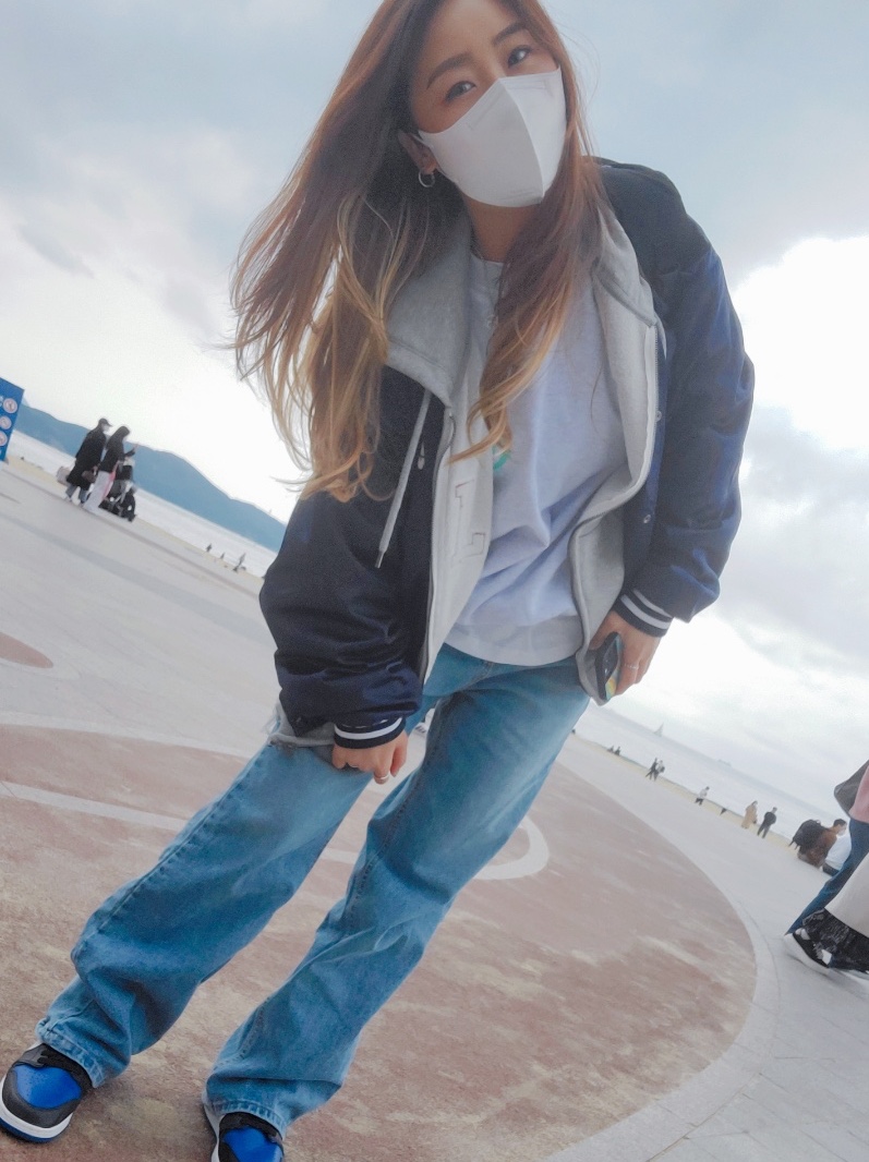 로리 (@lovejay) 님의 게시물 | KREAM