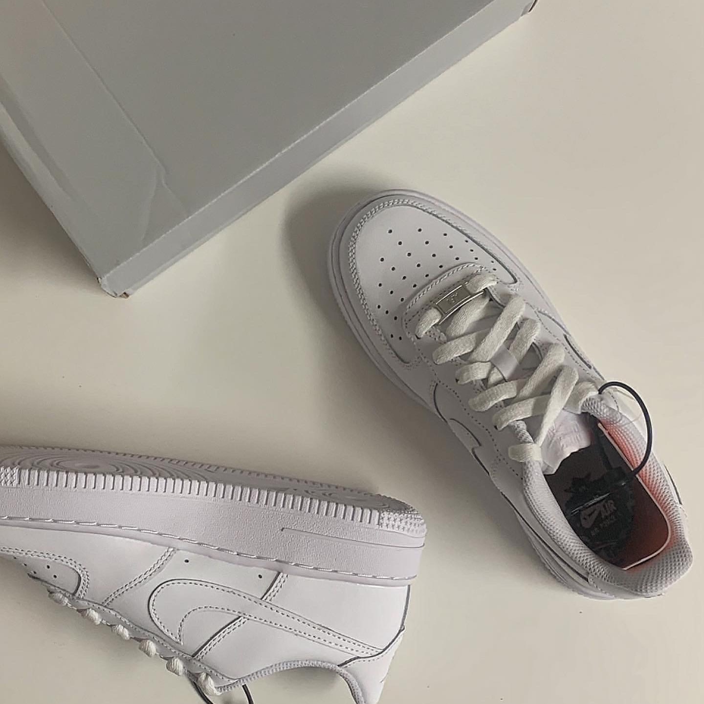 juan (@luv__juan) 님의 게시물 | KREAM