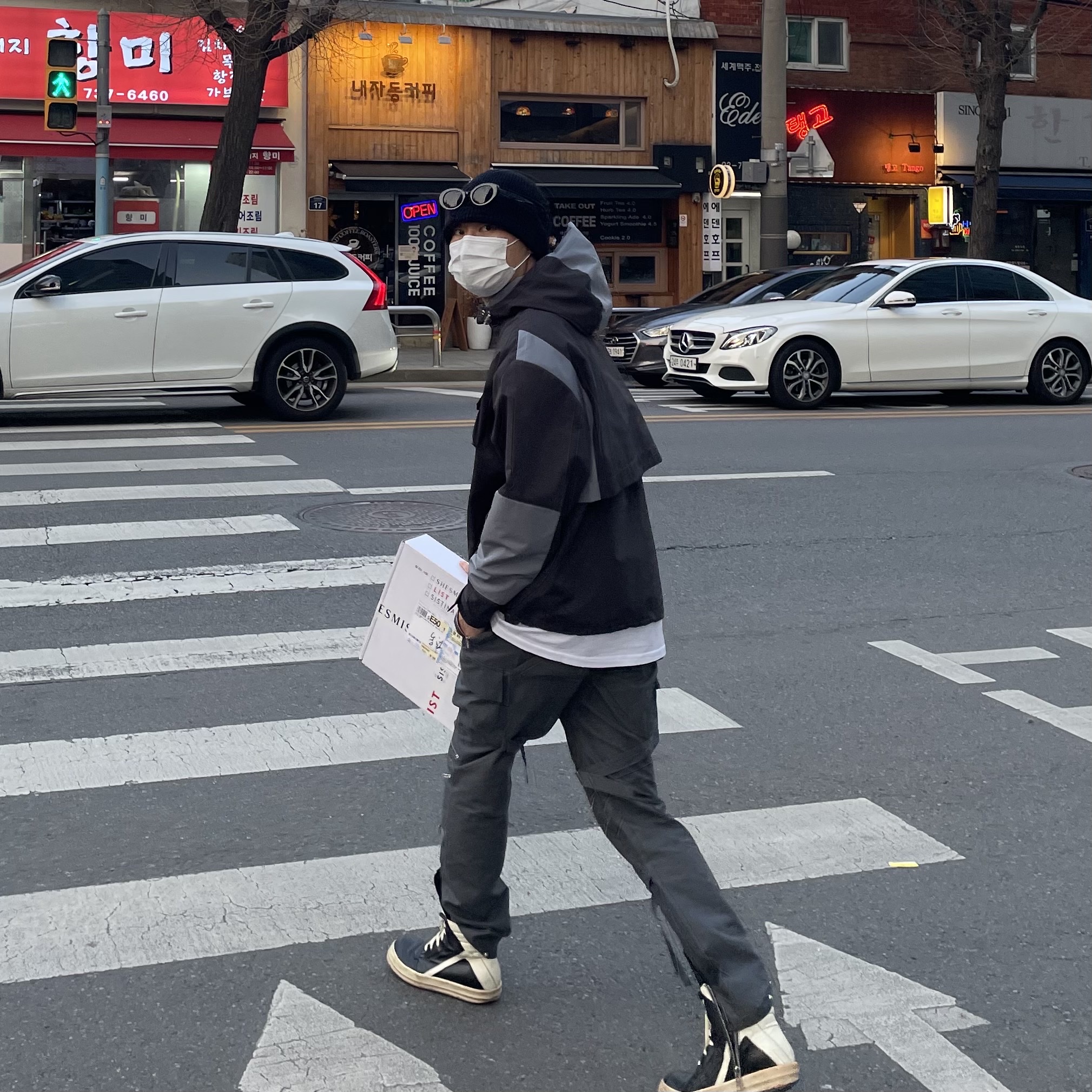 kyun_zzang (@kyun_zzang) 님의 게시물 | KREAM