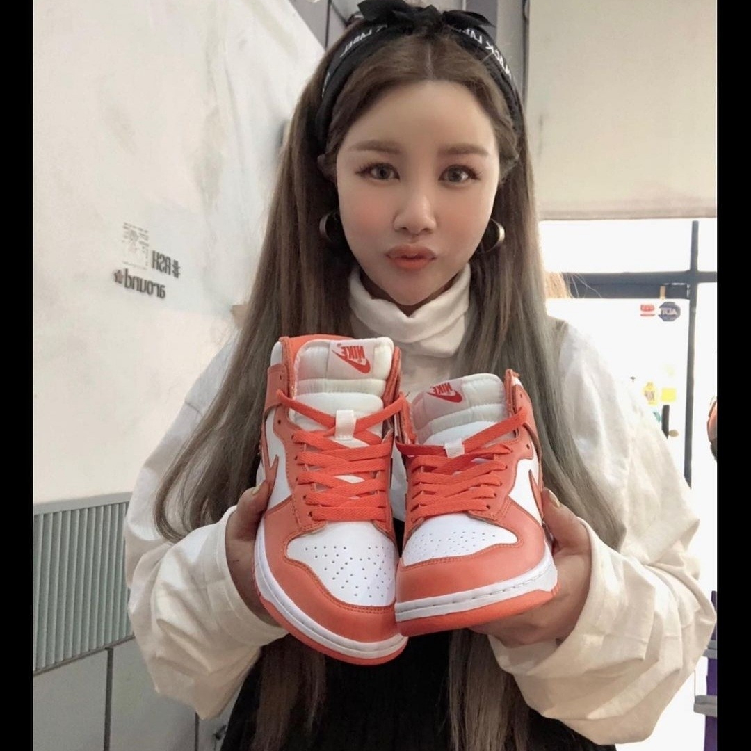 @xx_xx.ash (@aroundash) 님의 게시물 | KREAM