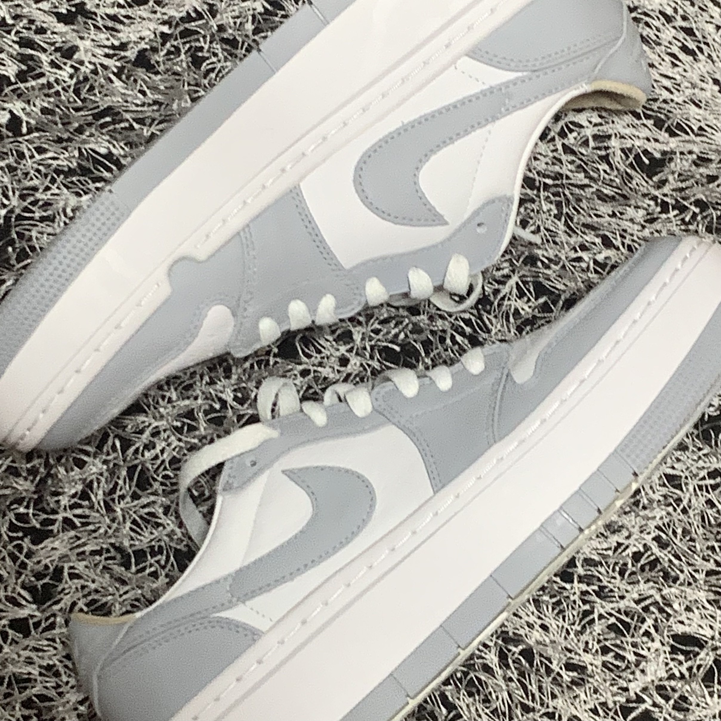 신발창꼬 (@myshoebox) 님의 게시물 | KREAM