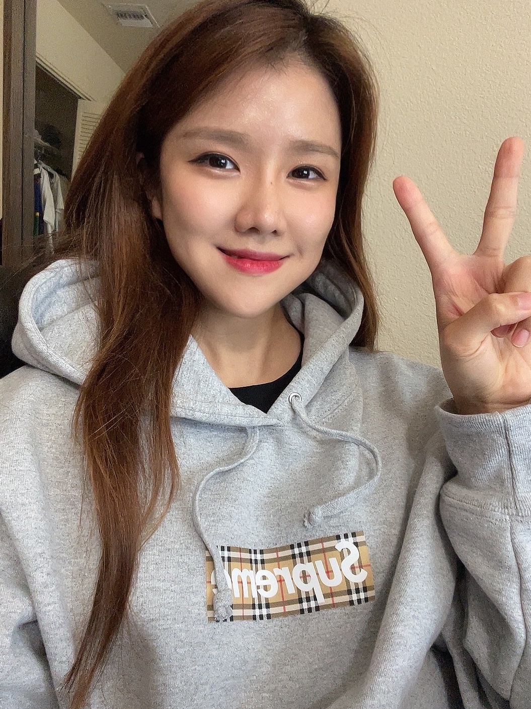 윤블 (@deb_lee) 님의 게시물 | KREAM