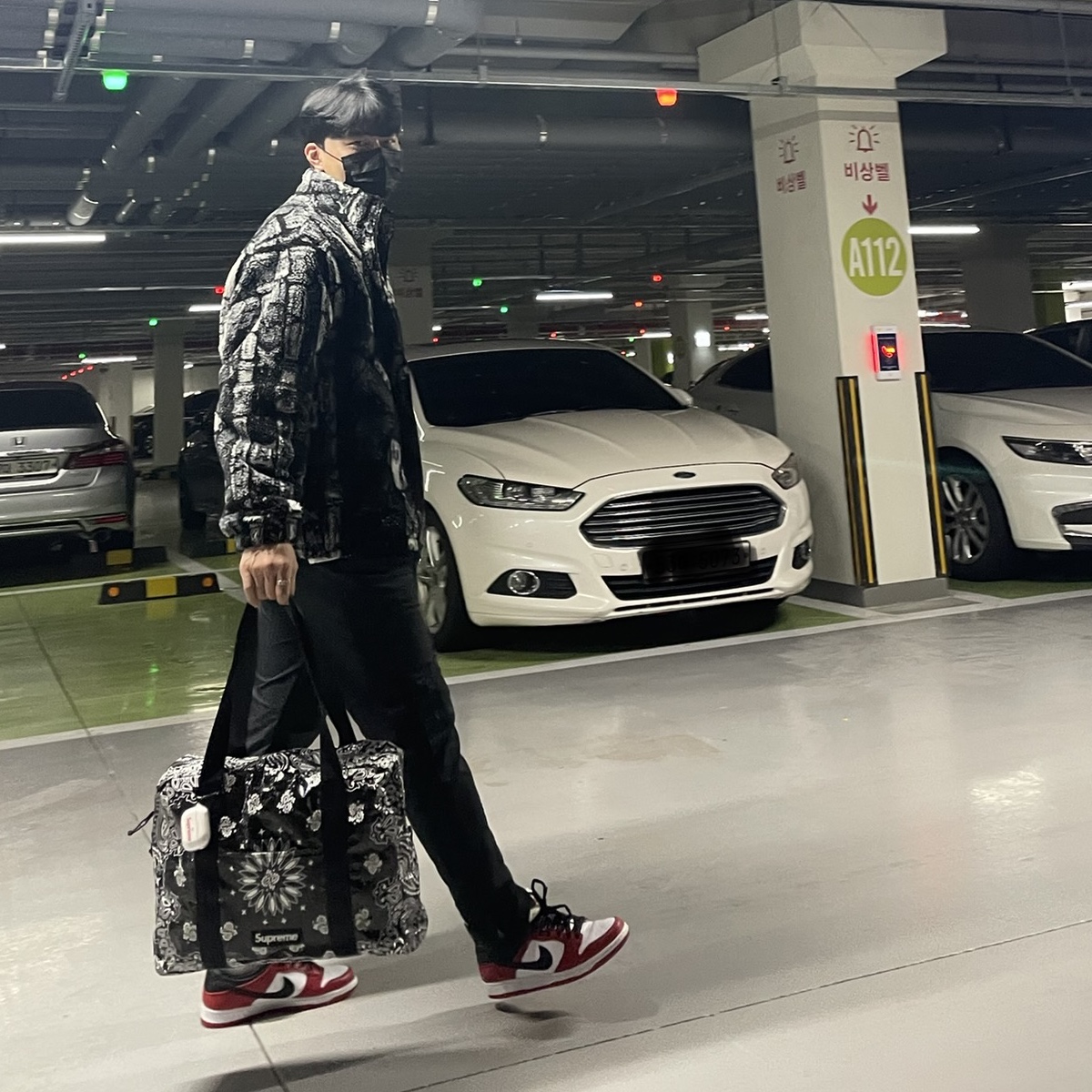 (@_jnkkk) 님의 게시물 | KREAM