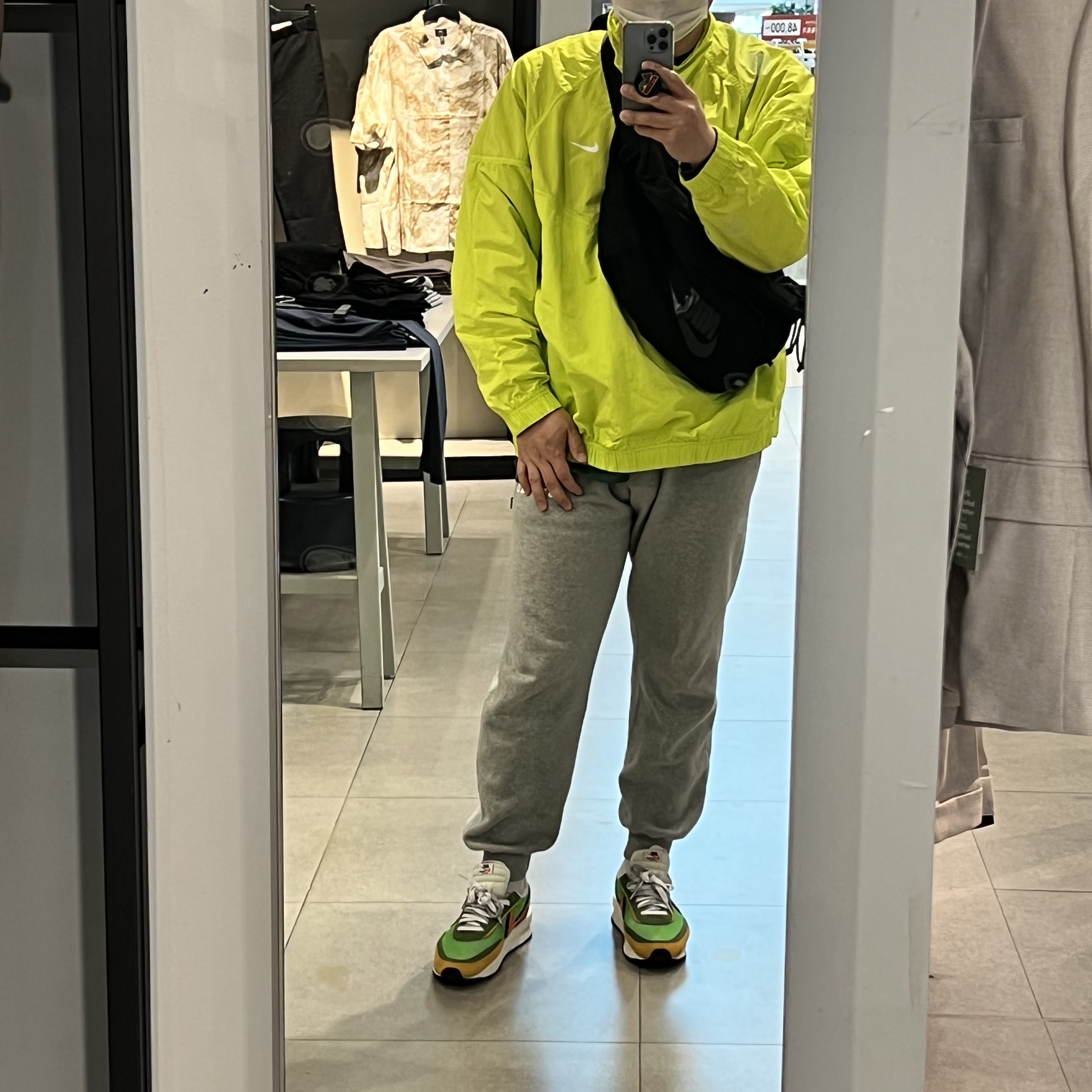 pok2345 (@doovoo) 님의 게시물 | KREAM