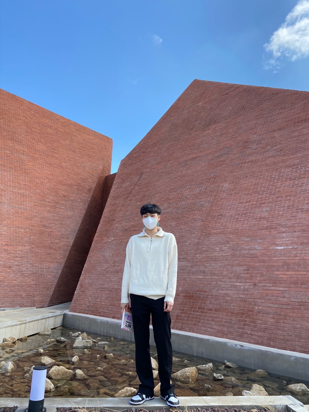 유티지 (@just.tj) 님의 게시물 | KREAM