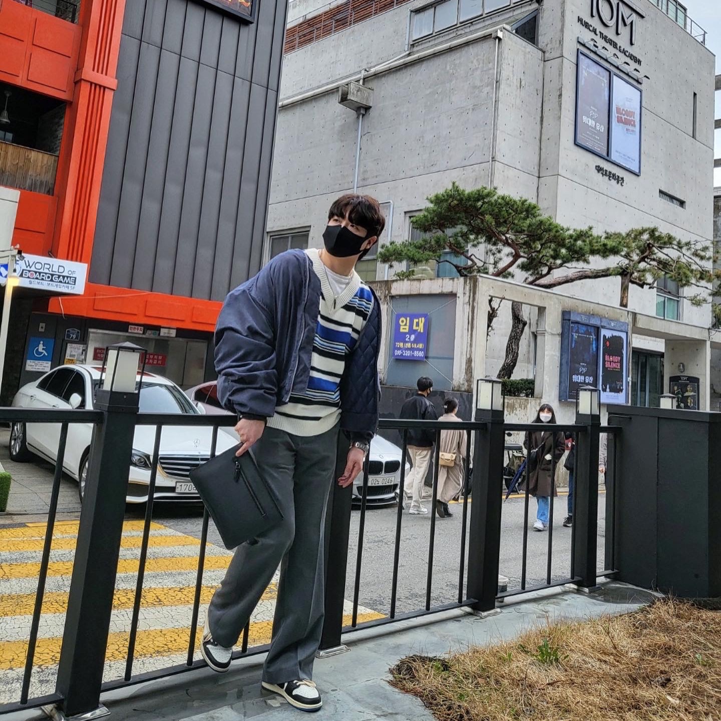 버미 (@beom_ing) 님의 게시물 | KREAM