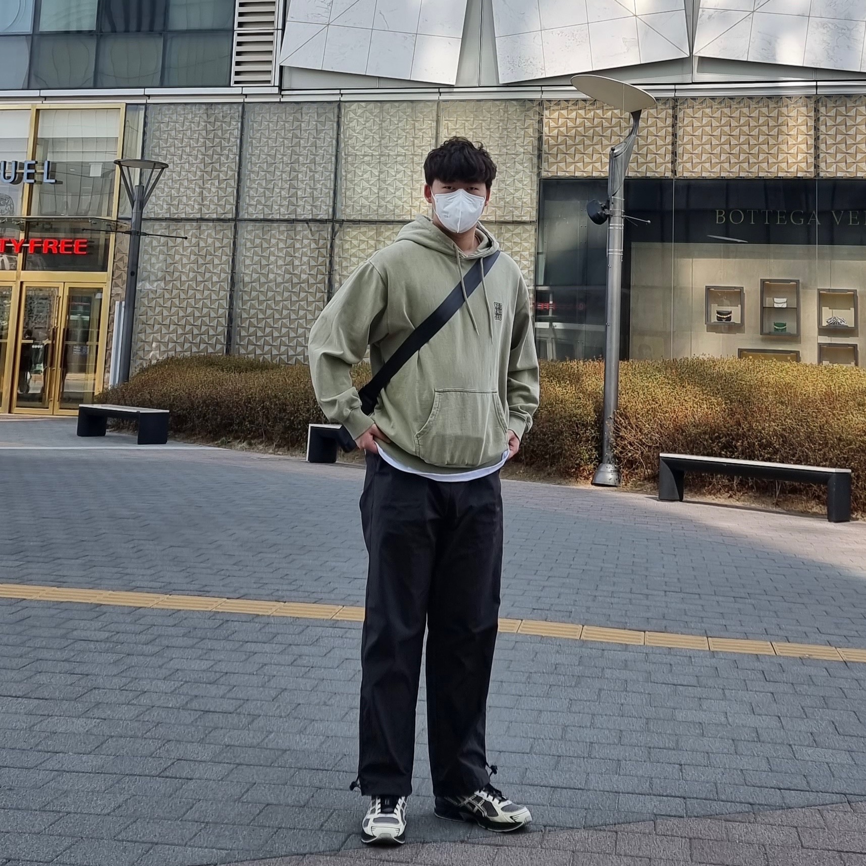 insta: @wook... (@wookhyun_01) 님의 게시물 | KREAM