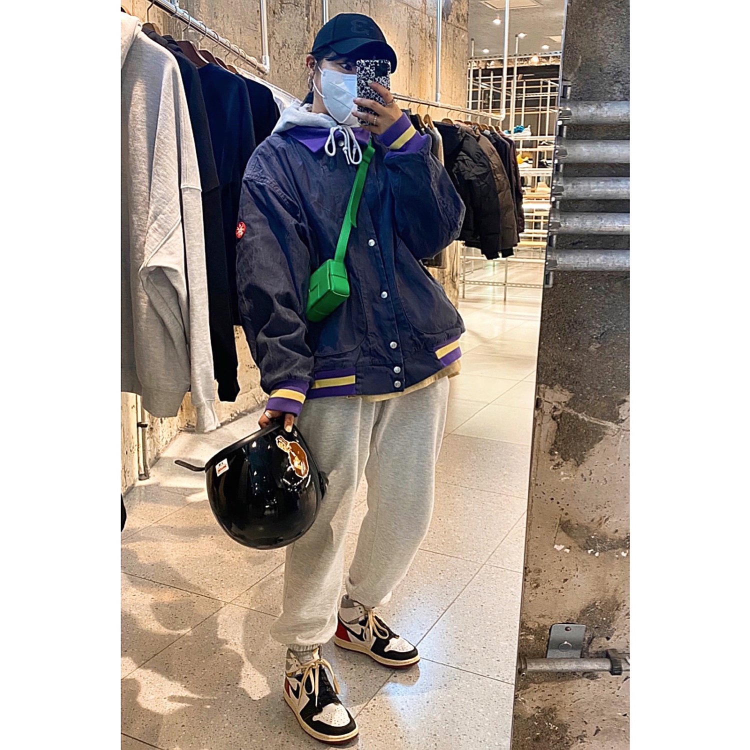 융🐬 (@__yoon.23) 님의 게시물 | KREAM