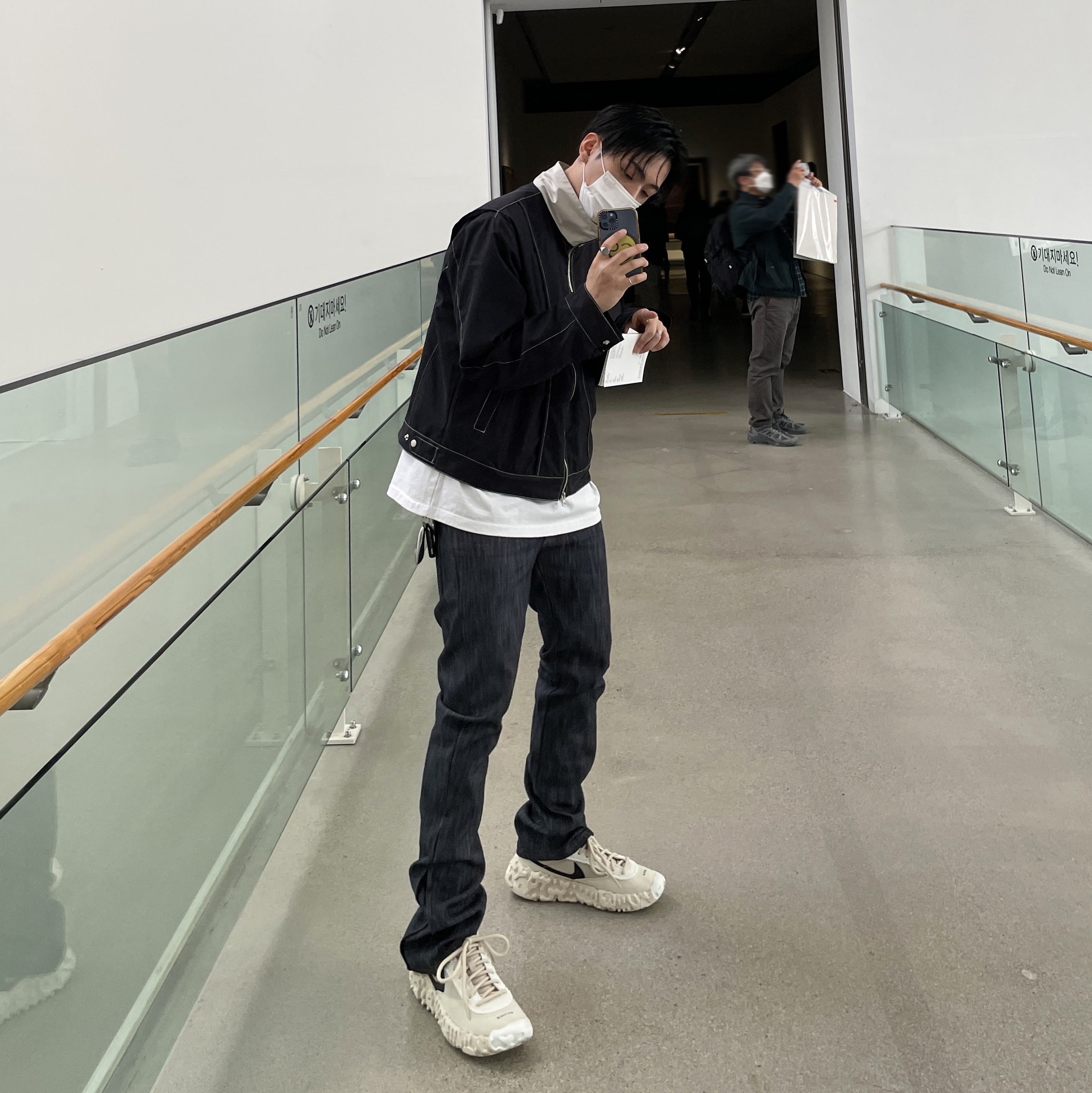 잘모르는사슴쿤 (@dope_amin) 님의 게시물 | KREAM