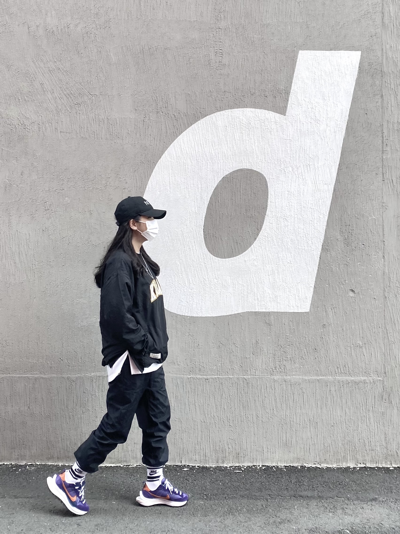 #𝘥𝘢𝘪𝘭𝘺𝘭𝘰𝘰𝘬 💙🖤🤍 (@_hyeee) 님의 게시물 | KREAM