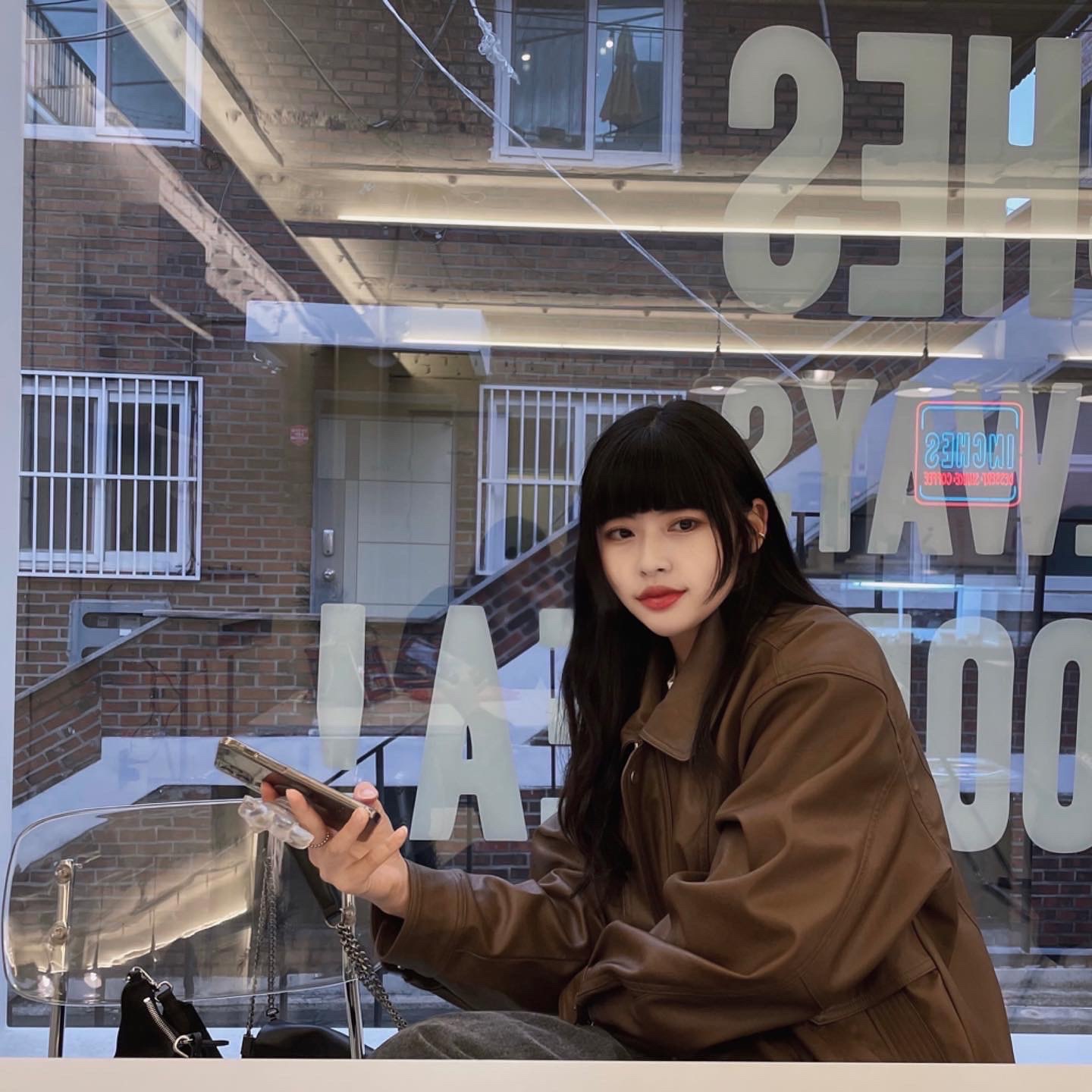 𝑆𝐸𝑂𝐽𝐼𝑁 (@puu_lumie.re) 님의 게시물 | KREAM