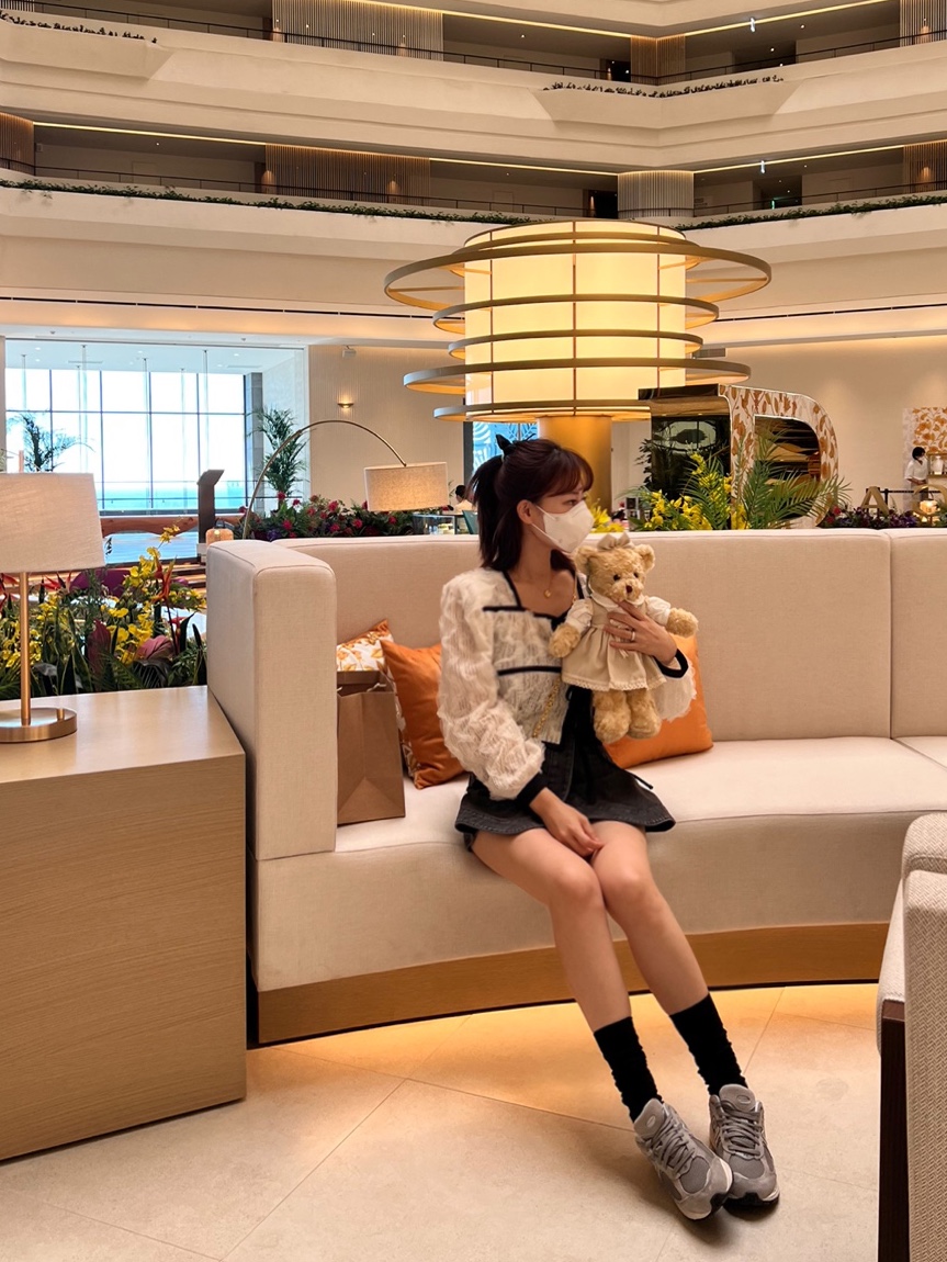 꿀벌이🐝 이지유 (@amelia_v) 님의 게시물 | KREAM