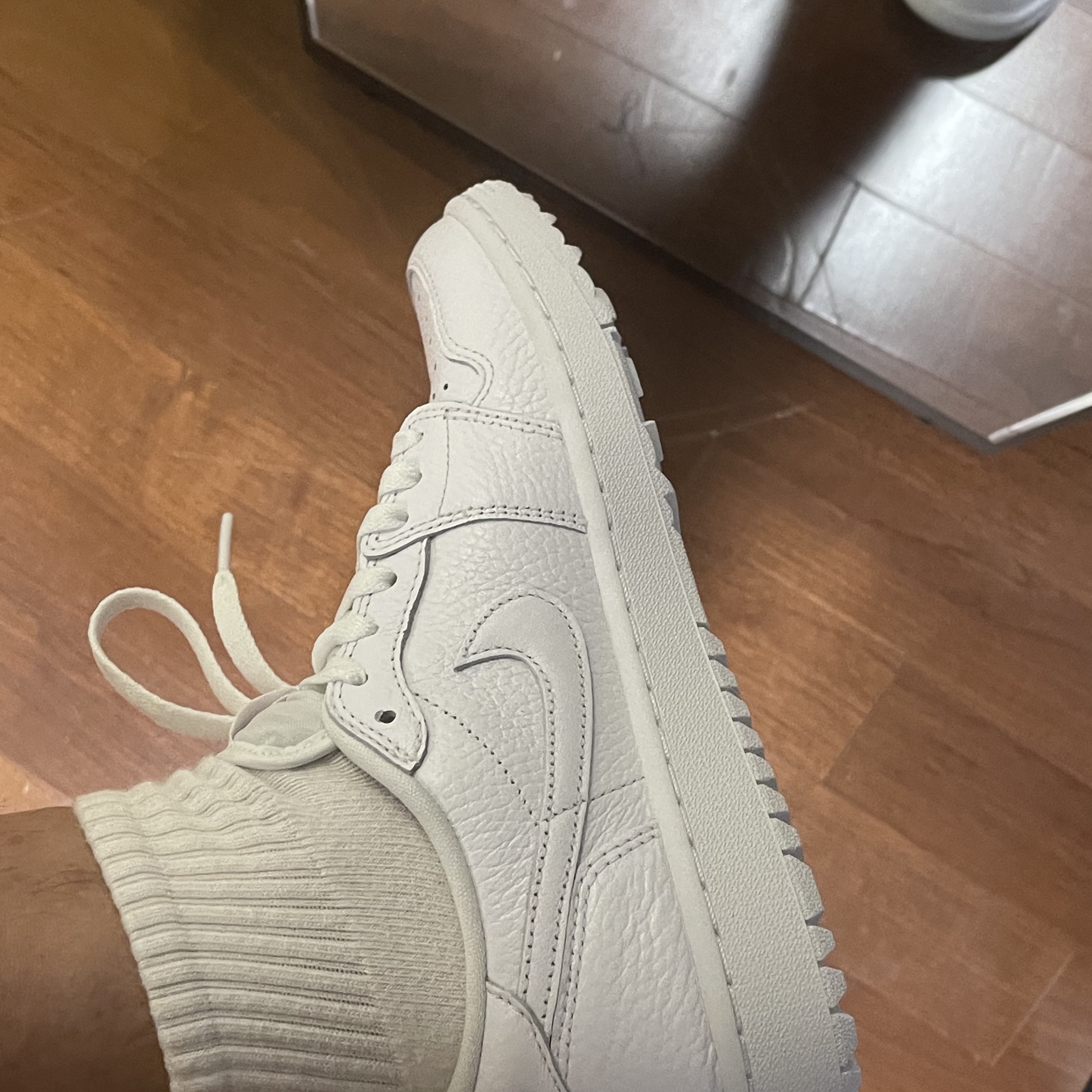 @hjkkk) 님의 게시물 | KREAM