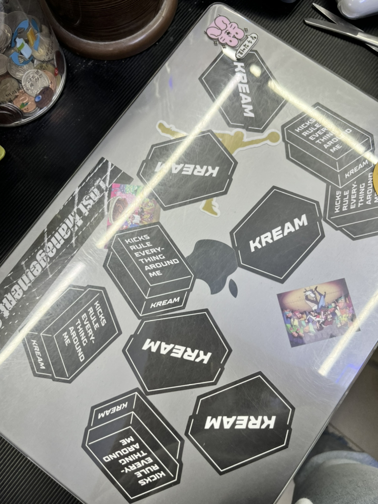 yu_히 (@yu_hui_) 님의 게시물 | KREAM