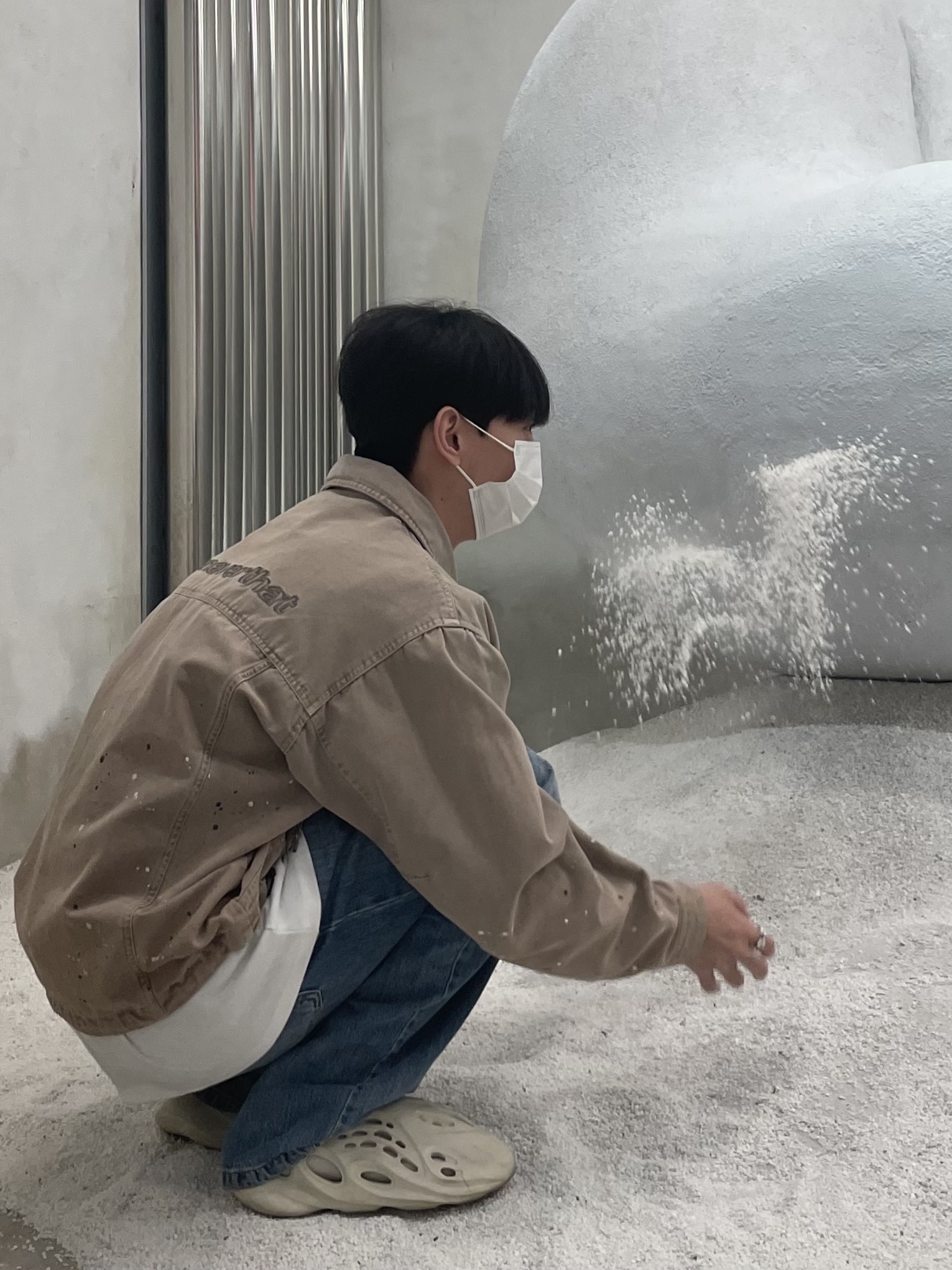 소코년 (@sonyunko) 님의 게시물 | KREAM