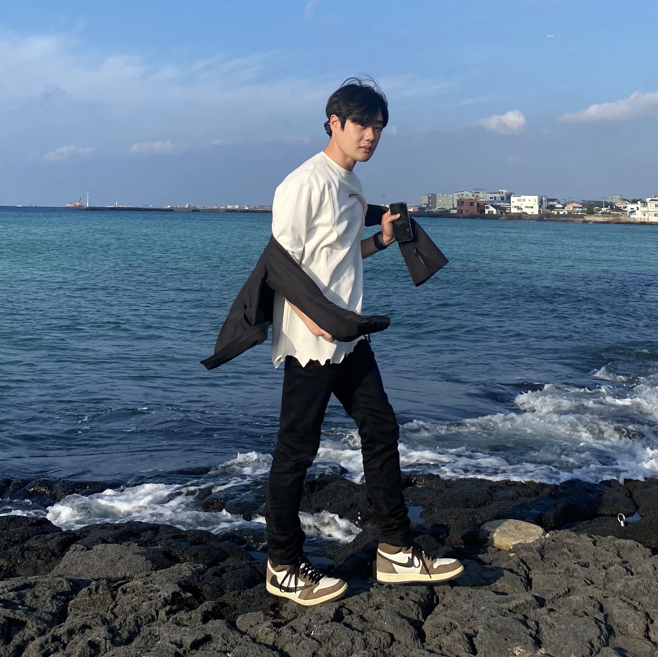 (@hoseungit) 님의 게시물 | KREAM