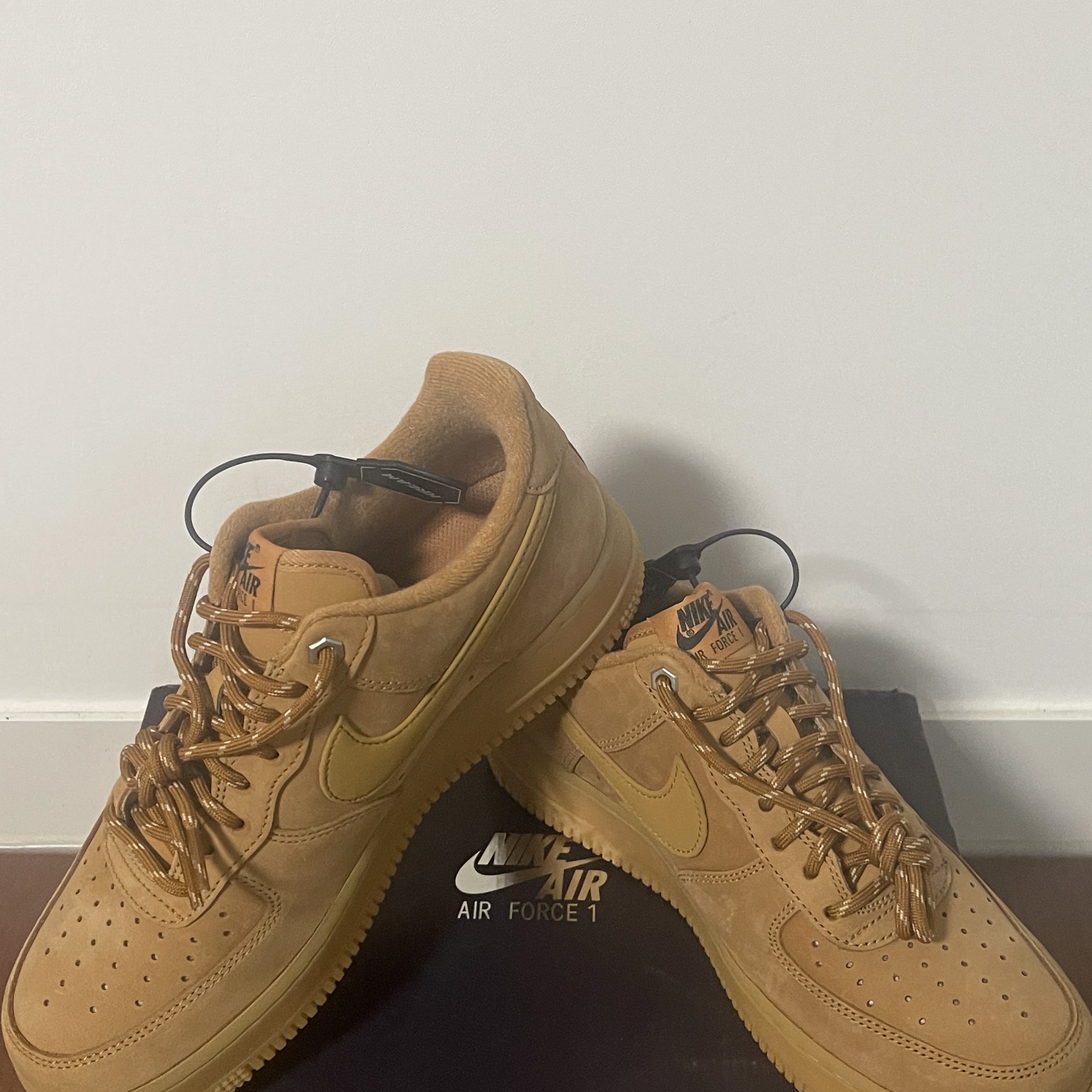 @hjkkk) 님의 게시물 | KREAM