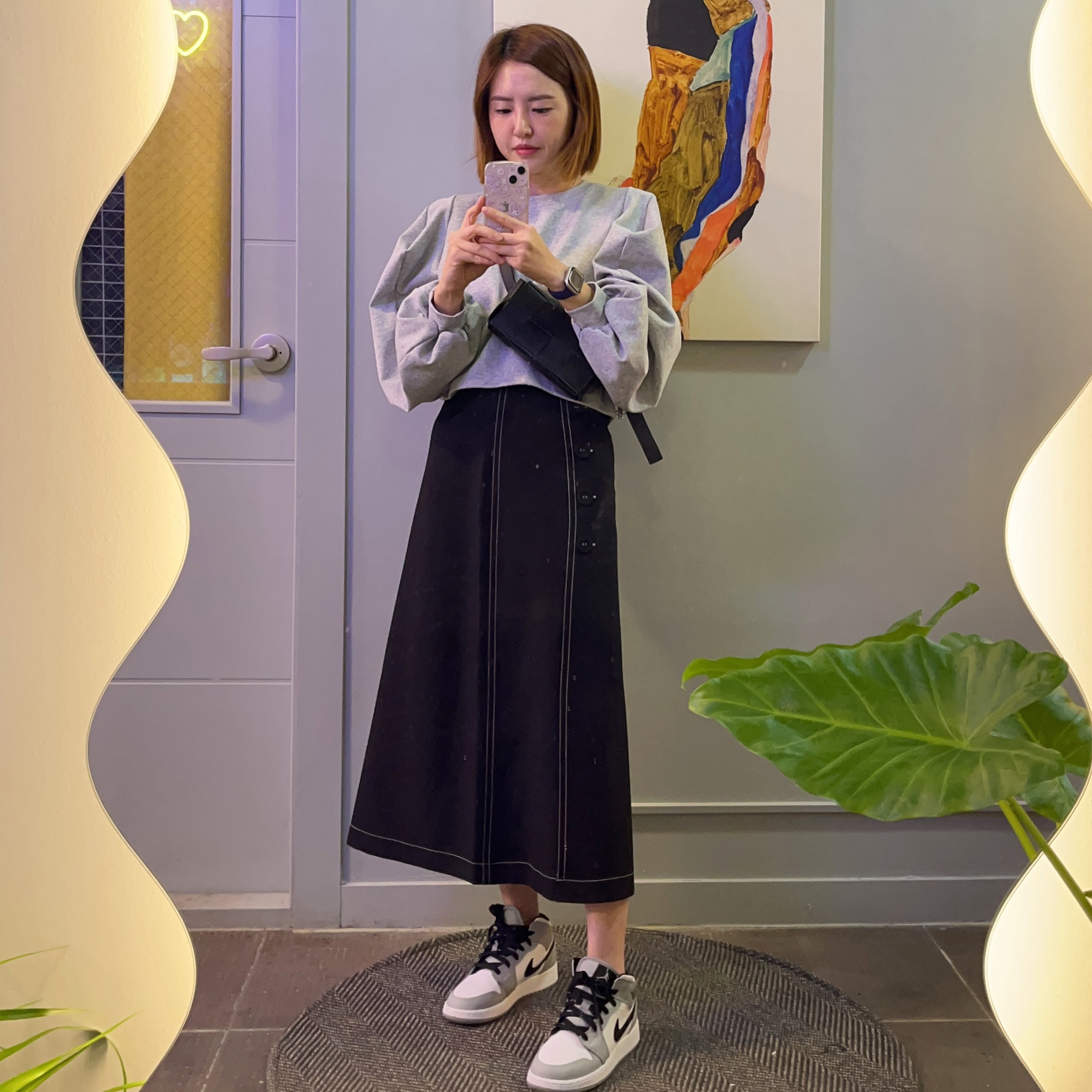 김민희 (@alslal_) 님의 게시물 | KREAM