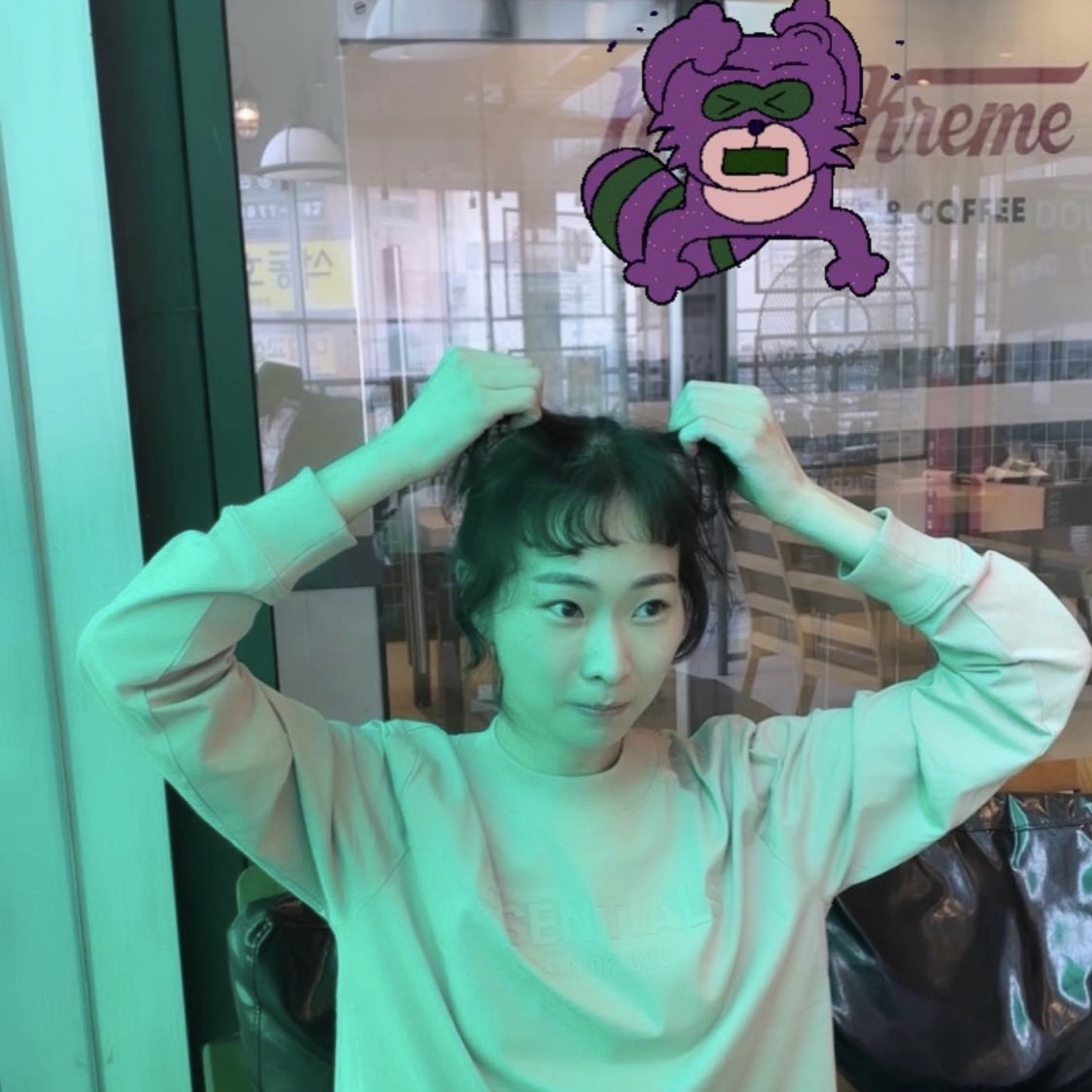 ooiiuull (@soojinssam) 님의 게시물 | KREAM