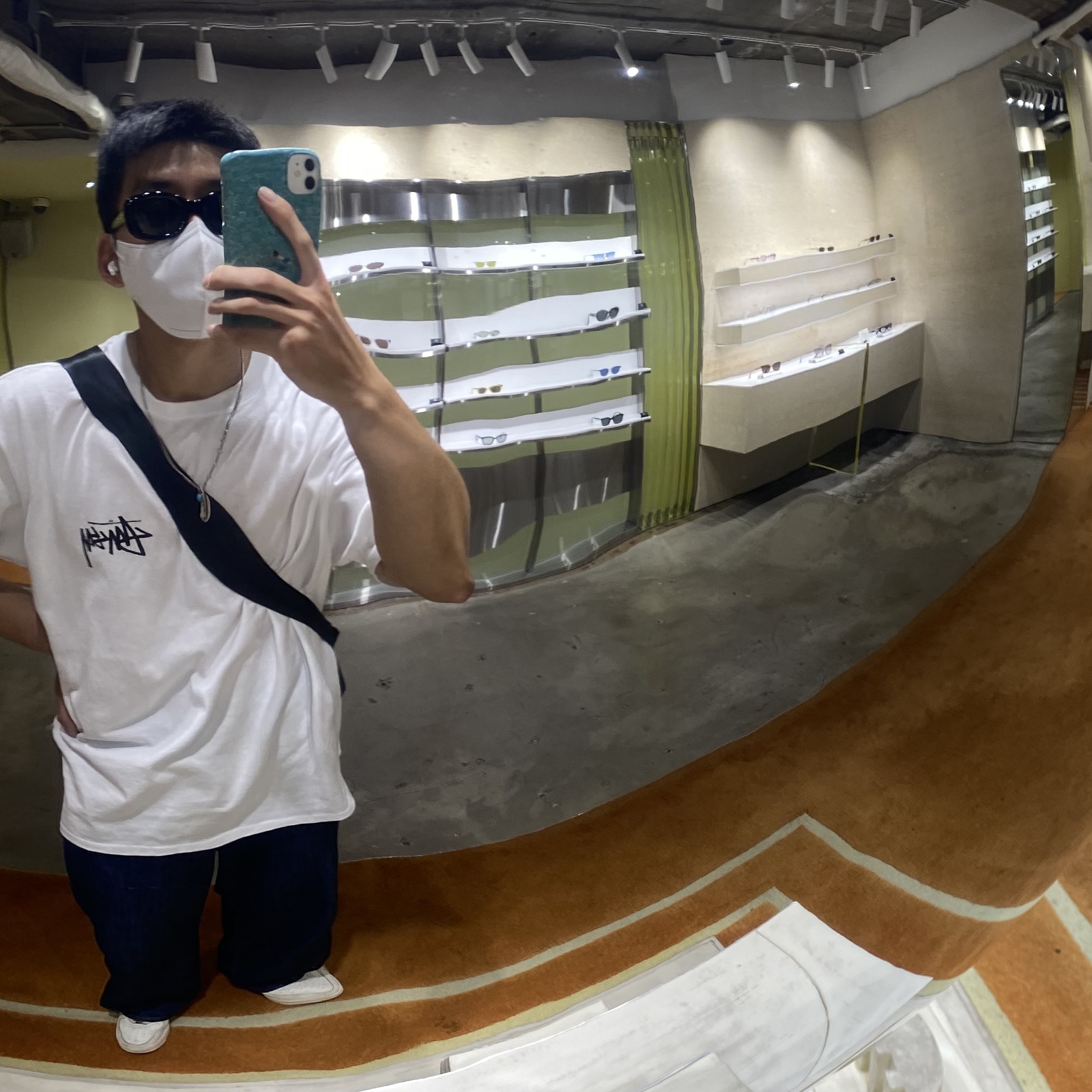 Surfboy_ (@surfboy_) 님의 게시물 | KREAM