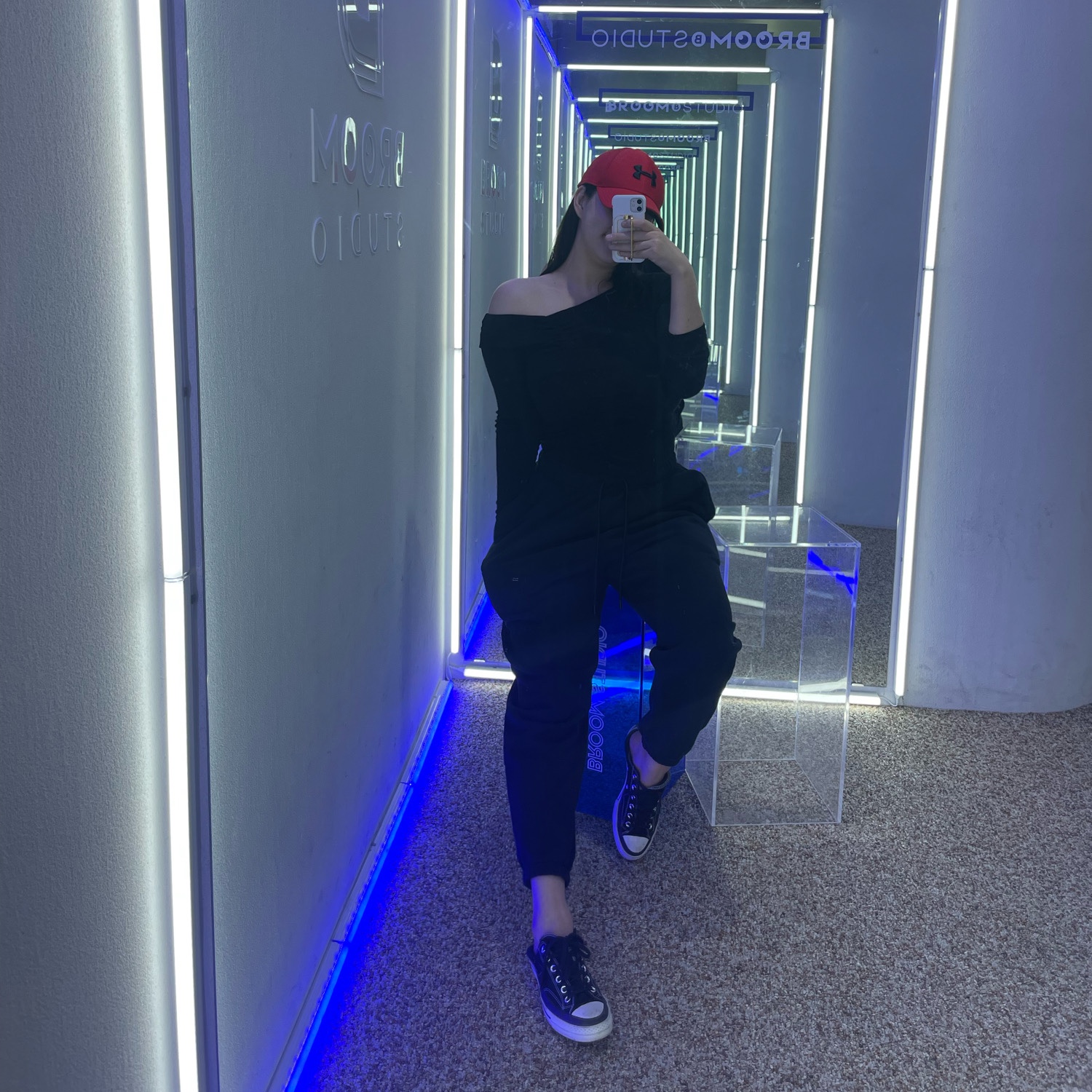 Hanyeco (@hanyeco) 님의 게시물 | KREAM