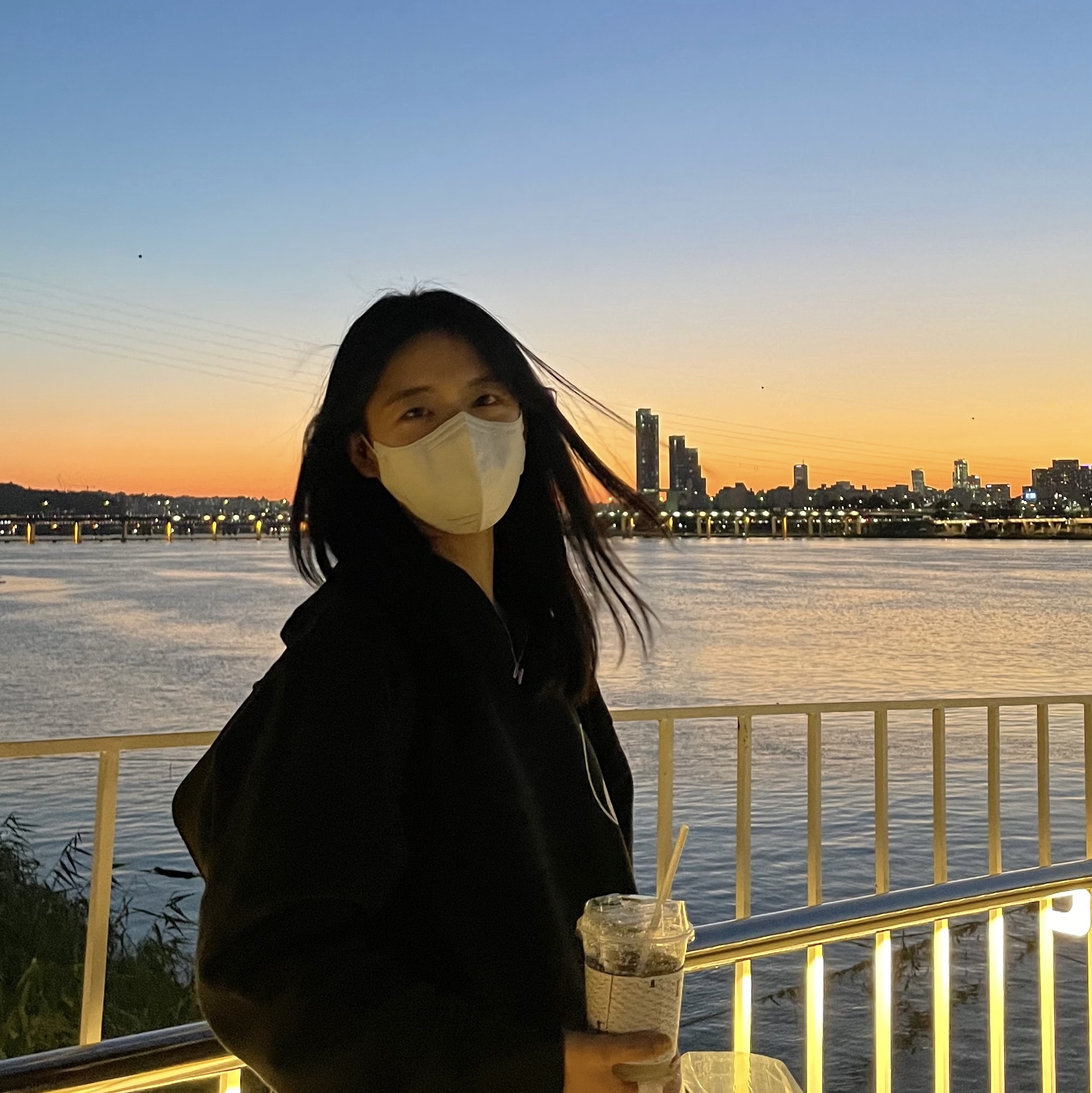 햄메 (@wang_wang_) 님의 게시물 | KREAM