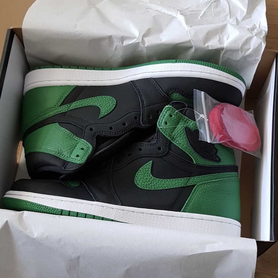 (@k_ssngm) 님의 게시물 | KREAM