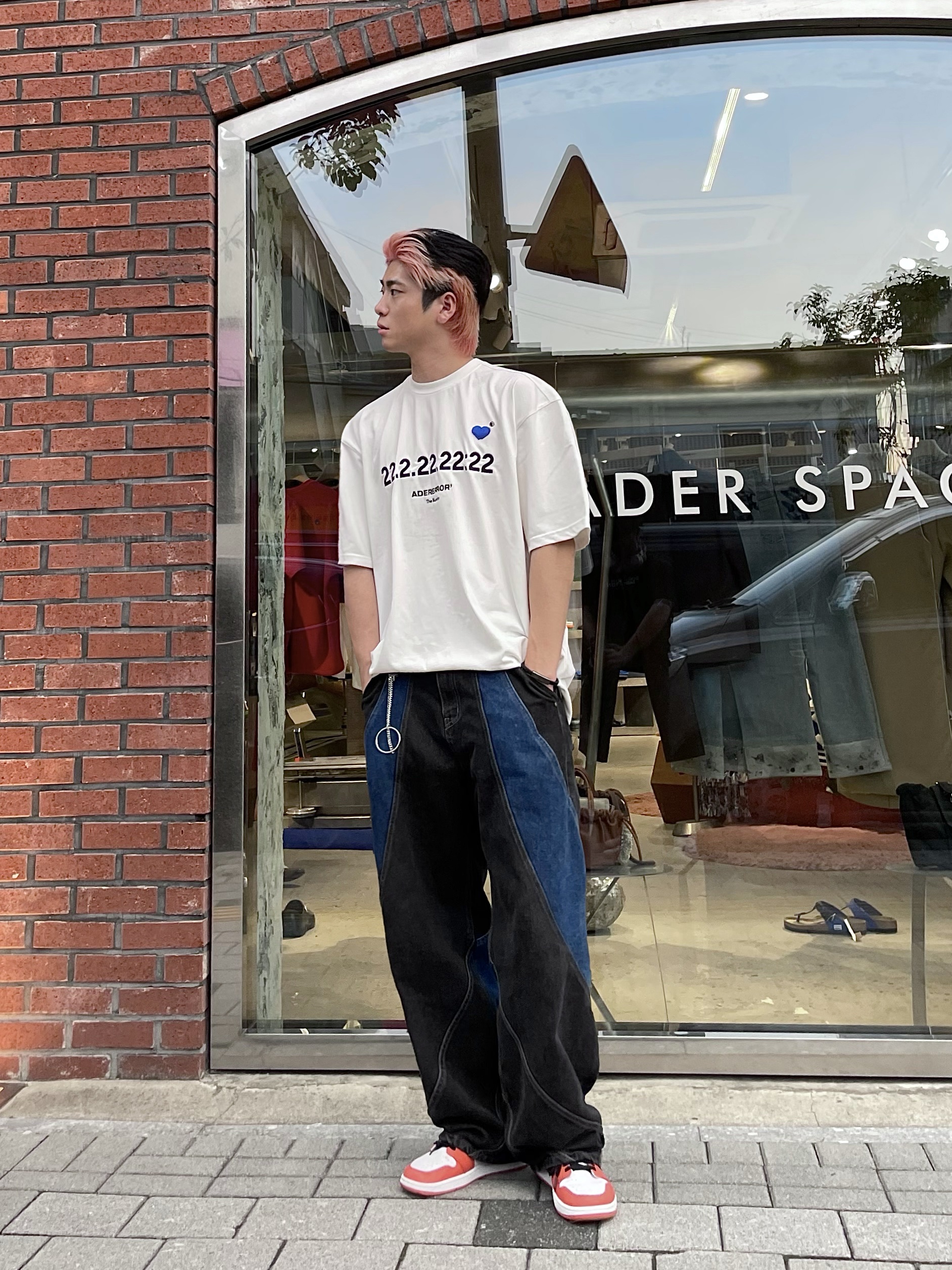 이태훈 (@taehun_e_) 님의 게시물 | KREAM