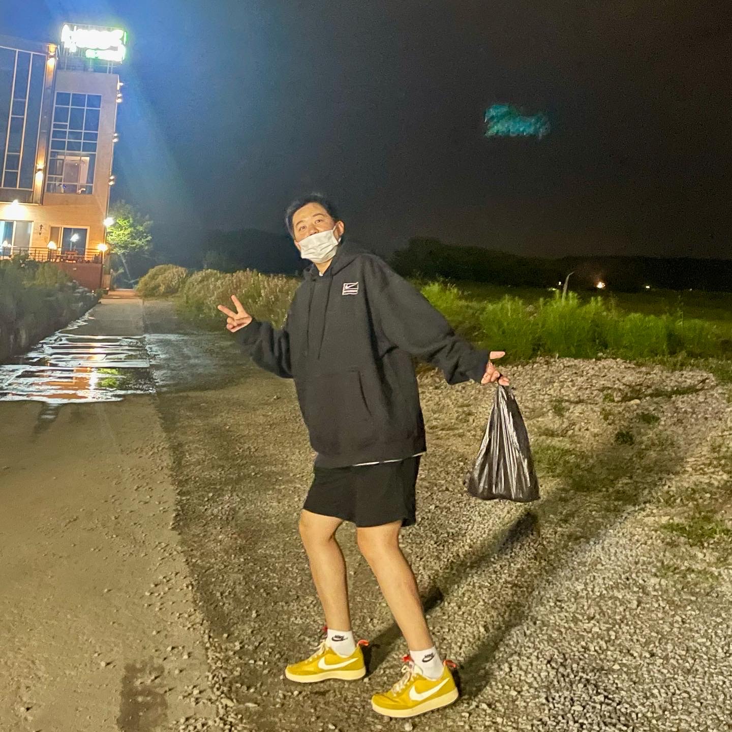 호춘이야 (@chokigood) 님의 게시물 | KREAM