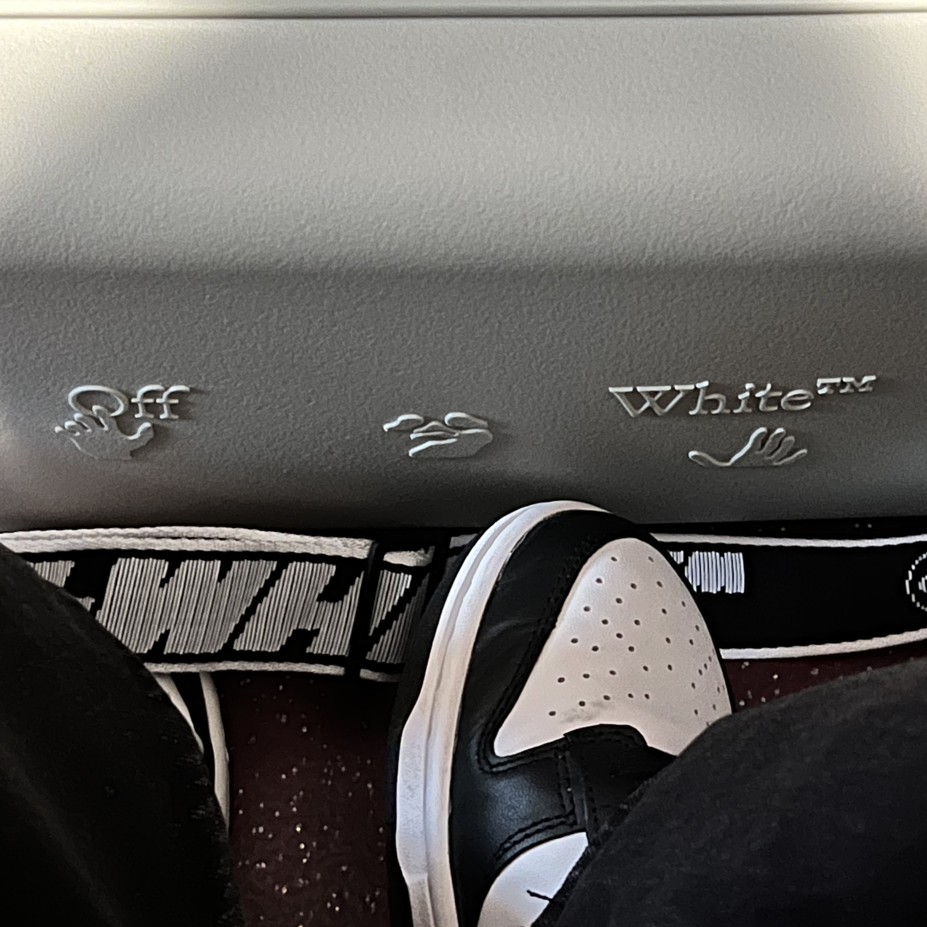 (@viixcc) 님의 게시물 | KREAM