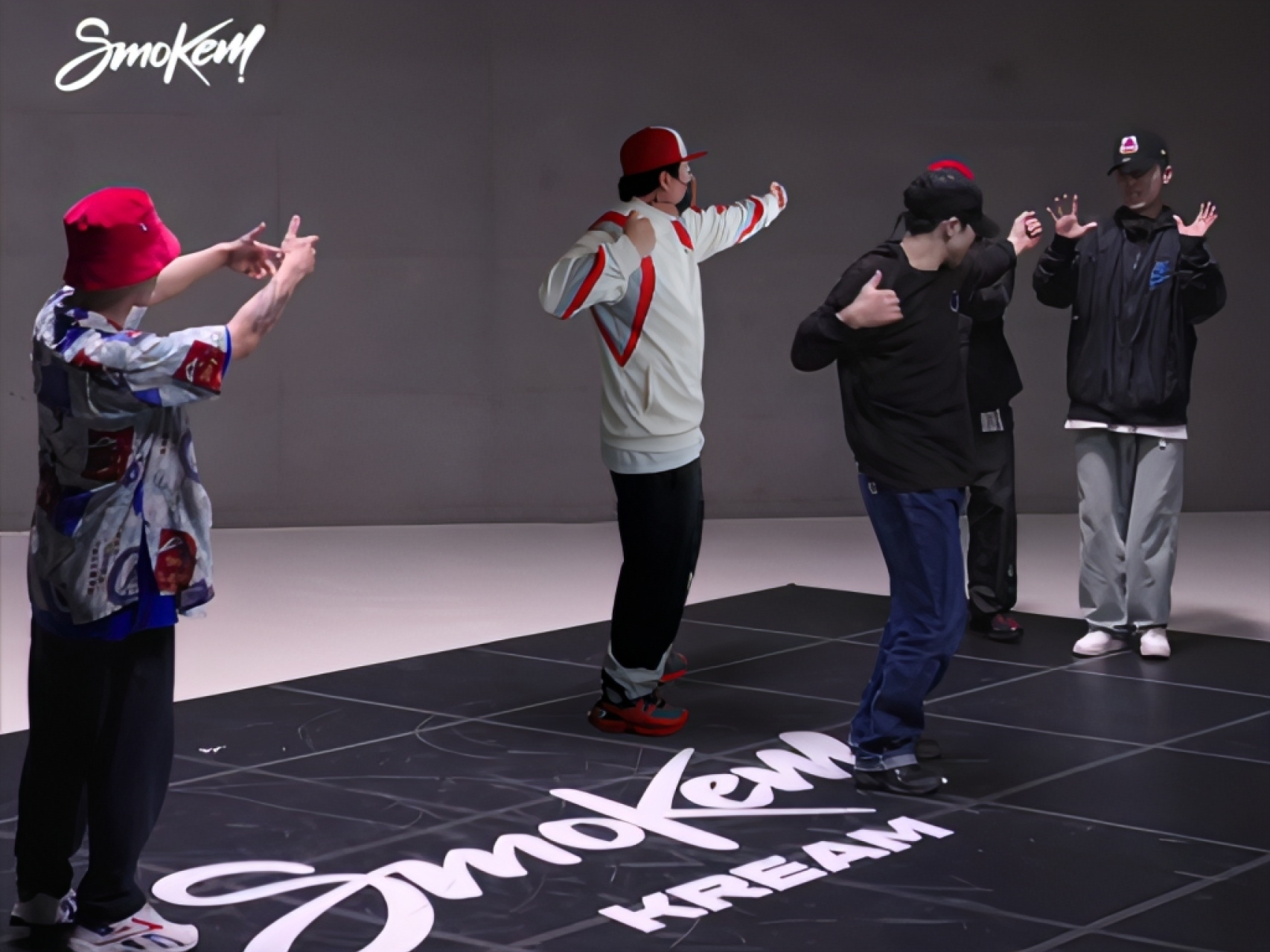 택군 (@taekgoon) 님의 게시물 | KREAM