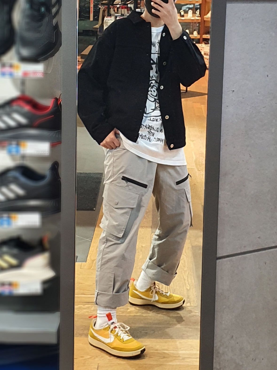 모리 (@owater_97) 님의 게시물 | KREAM