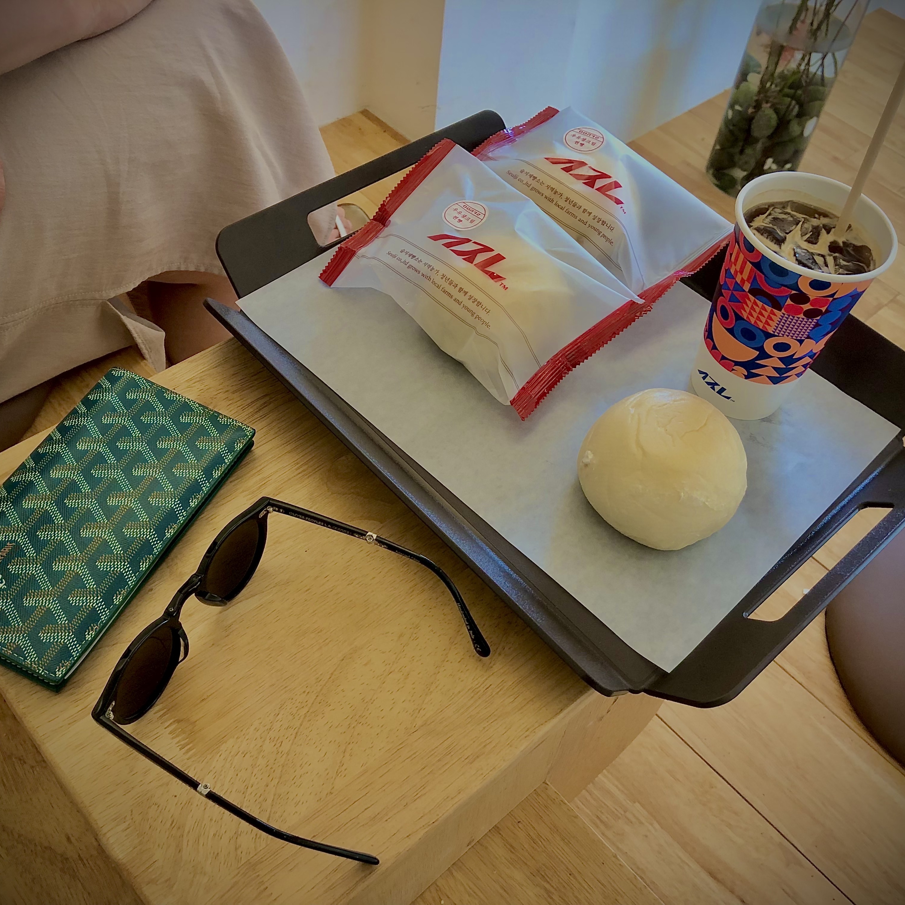 서초동한국신사 (@satin.k) 님의 게시물 | KREAM