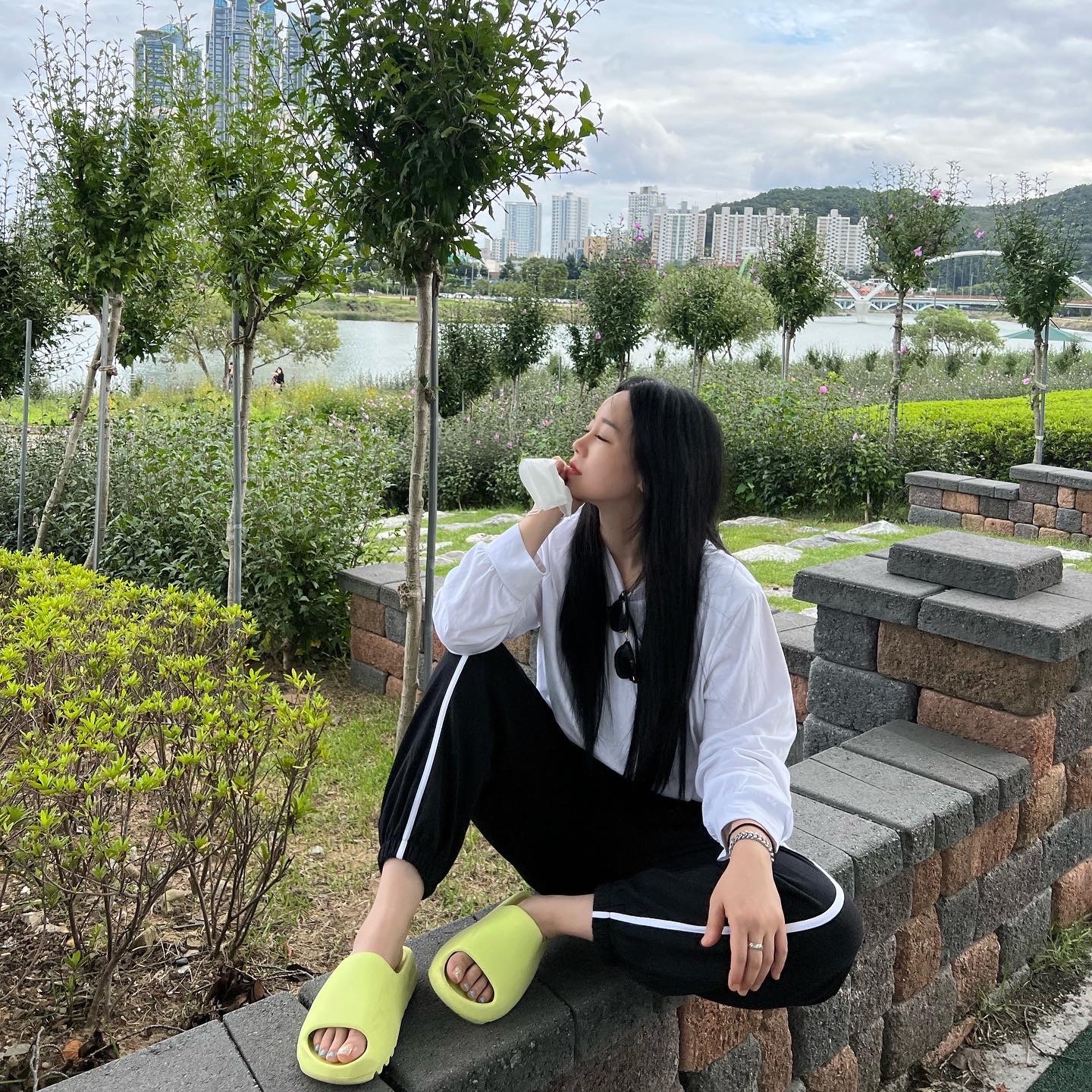 천사희연 (@hy._.angel) 님의 게시물 | KREAM