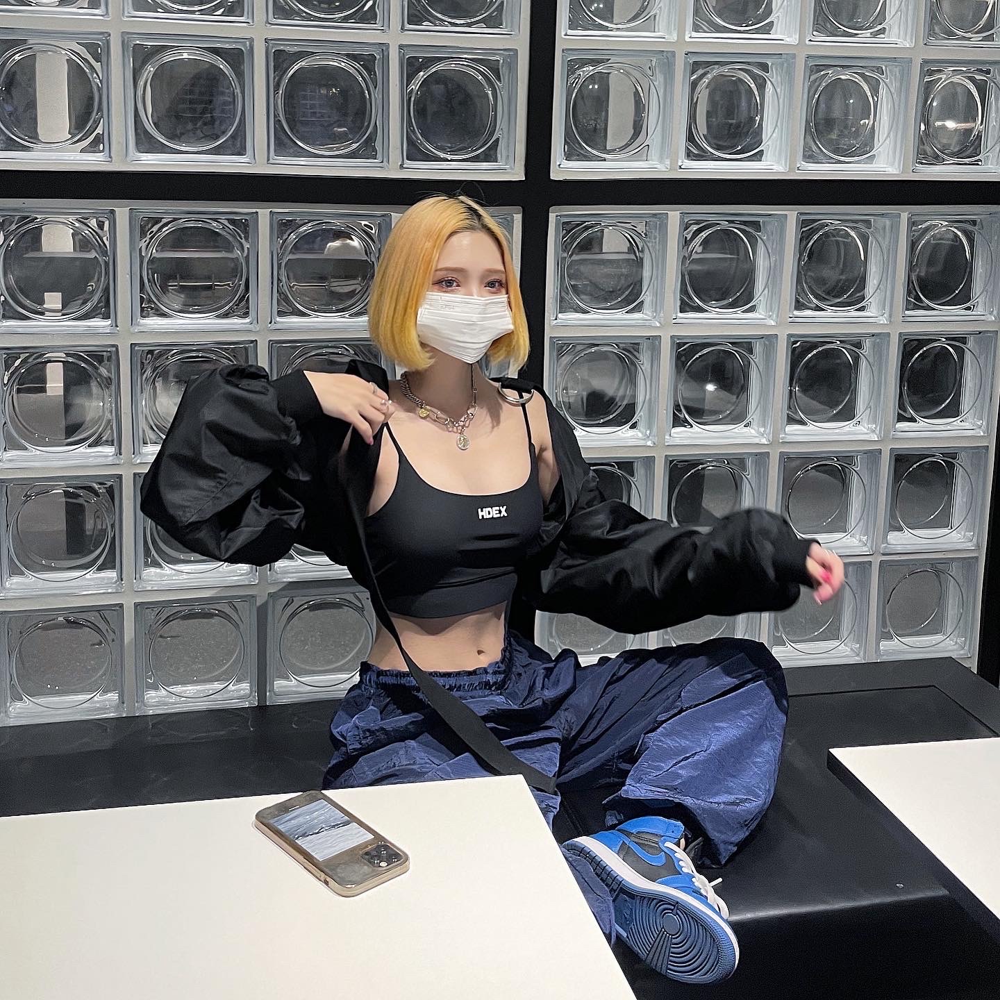 gyul__s2_ (@gyul__s2_) 님의 게시물 | KREAM