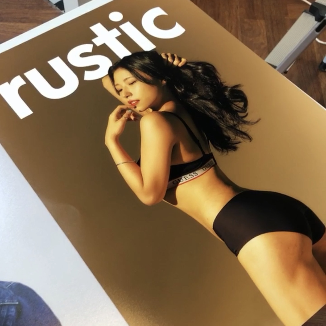 은진 h (@so_havely) 님의 게시물 | KREAM