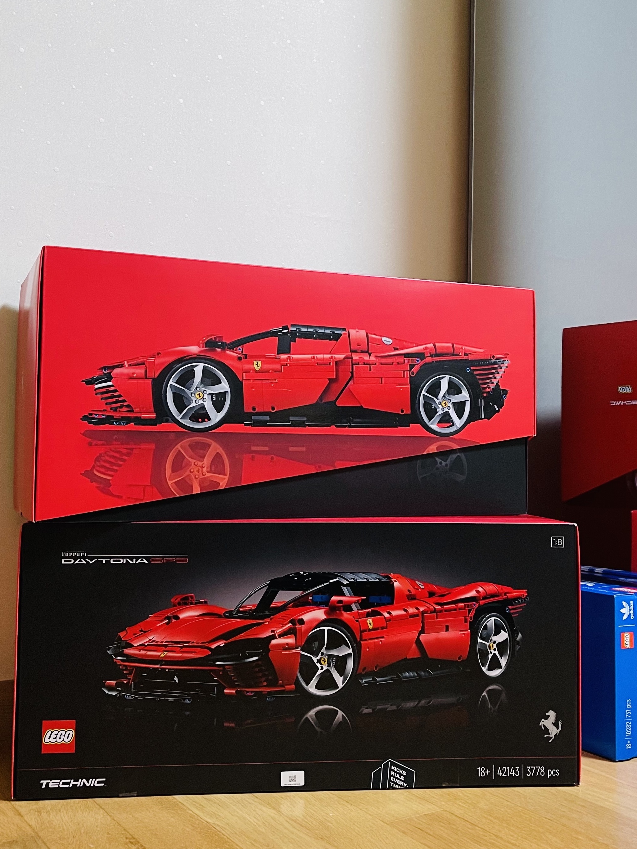 리레이스 (@rerace) 님의 게시물 | KREAM