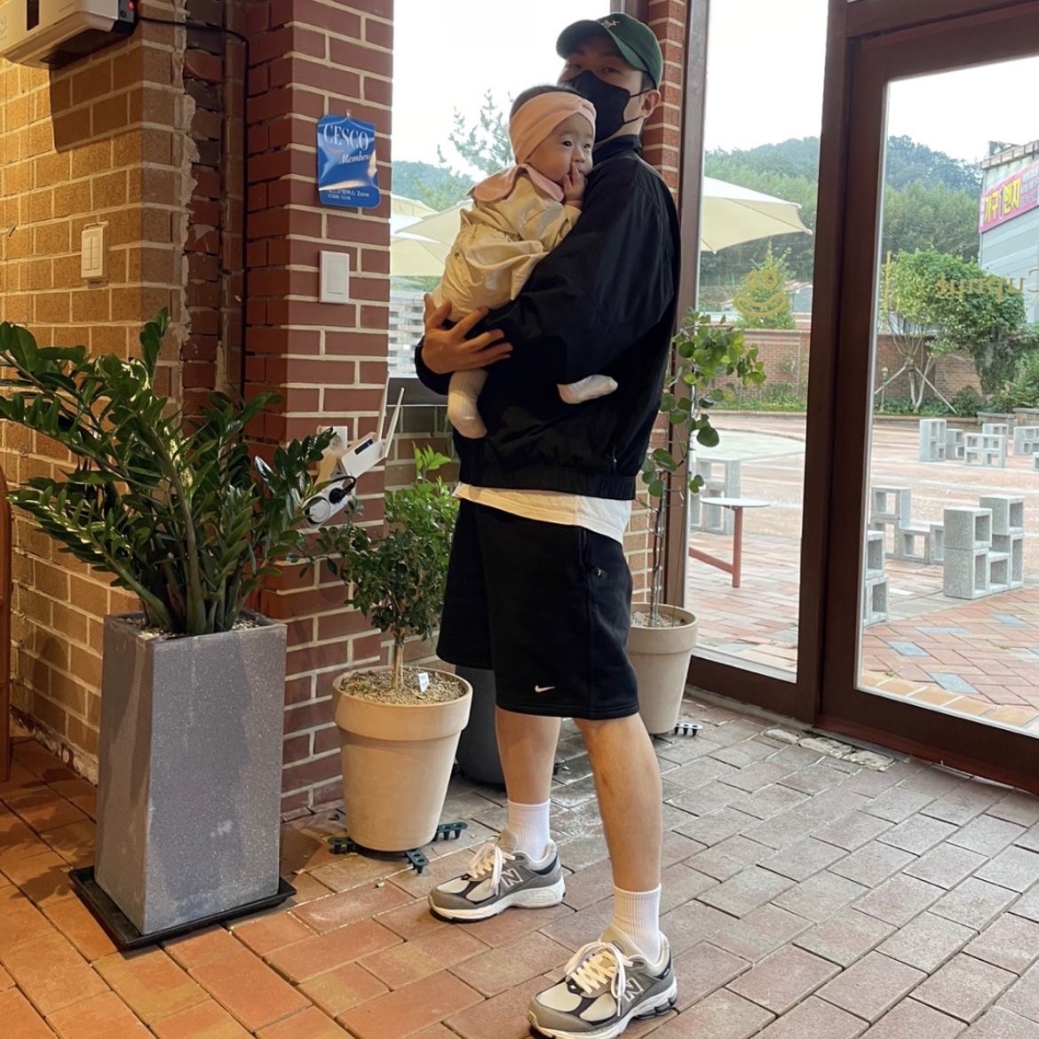 🐶🐧🥜 (@kkkk__doll) 님의 게시물 | KREAM