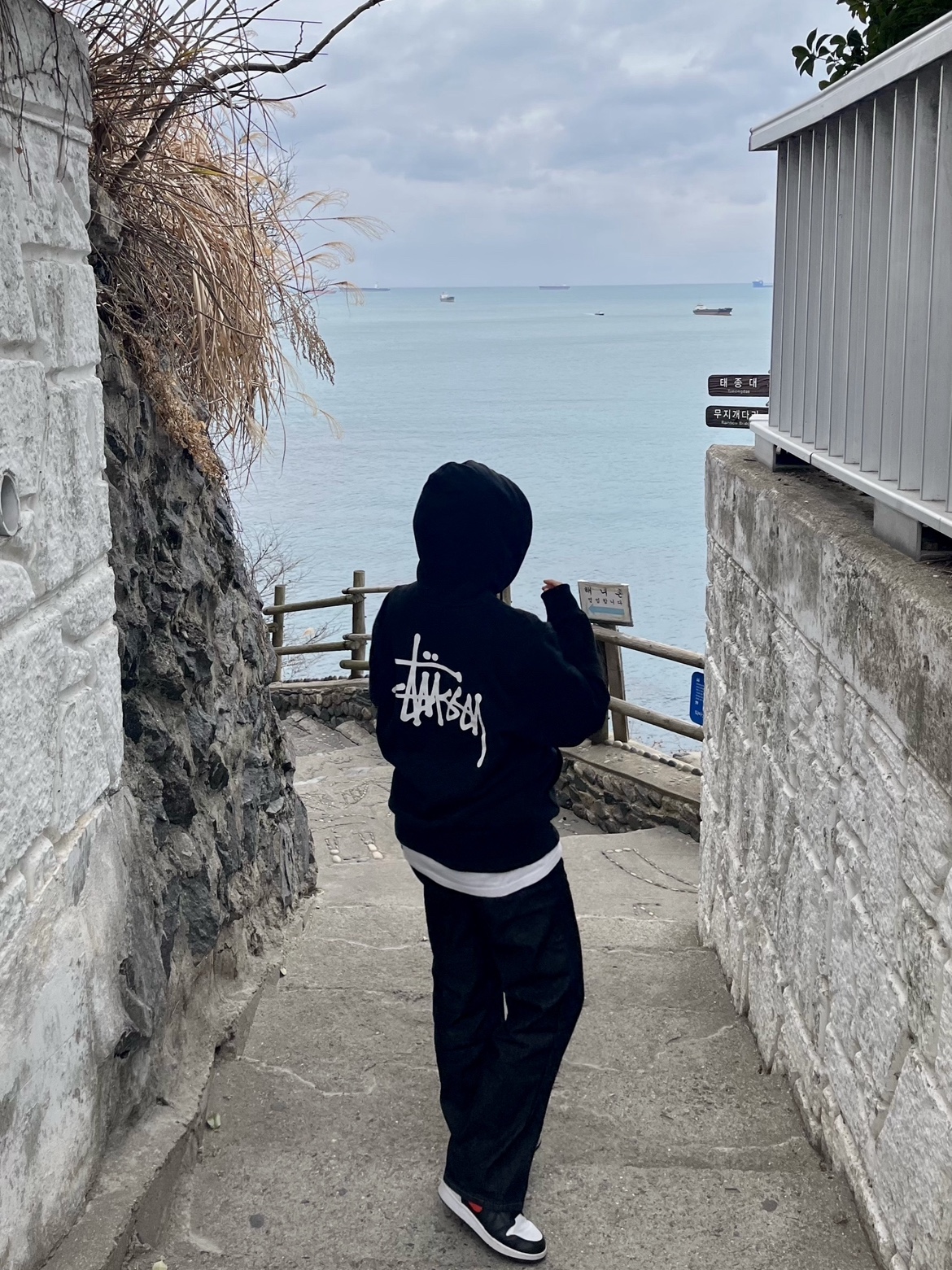 @yeah.com (@ozlloz.kr) 님의 게시물 | KREAM