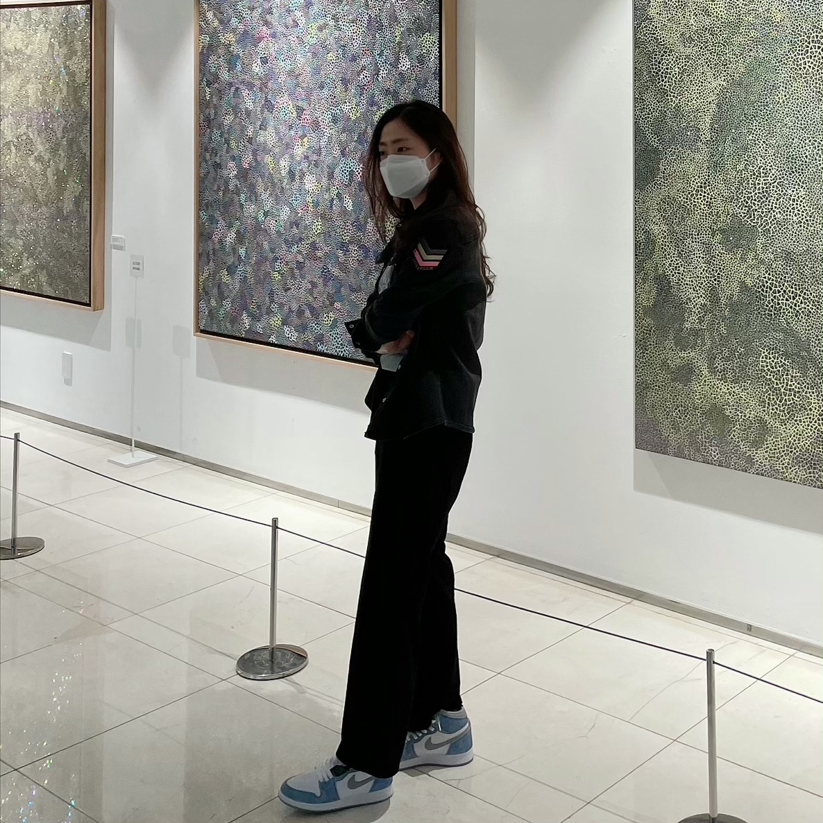 키키 (@comoestas) 님의 게시물 | KREAM