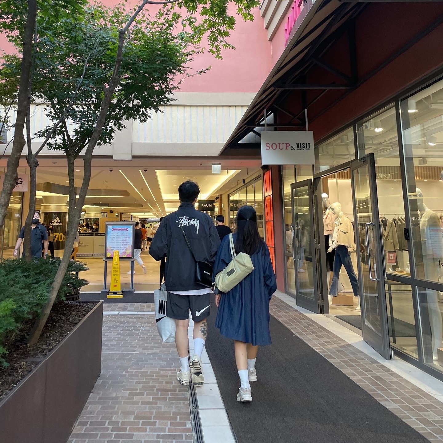 hyemin (@hhhyy) 님의 게시물 | KREAM