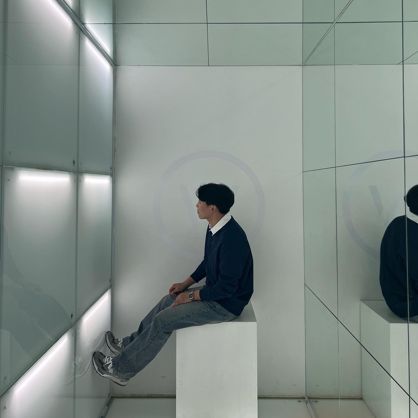 김석진 (@seok.jinjin2) 님의 게시물 | KREAM