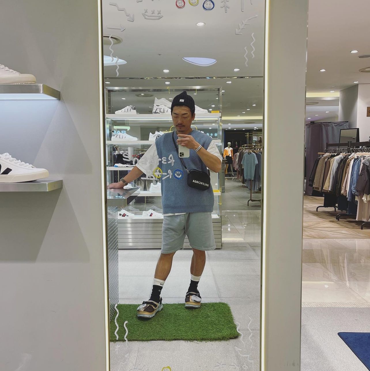 eathan_han (@eathan_han) 님의 게시물 | KREAM