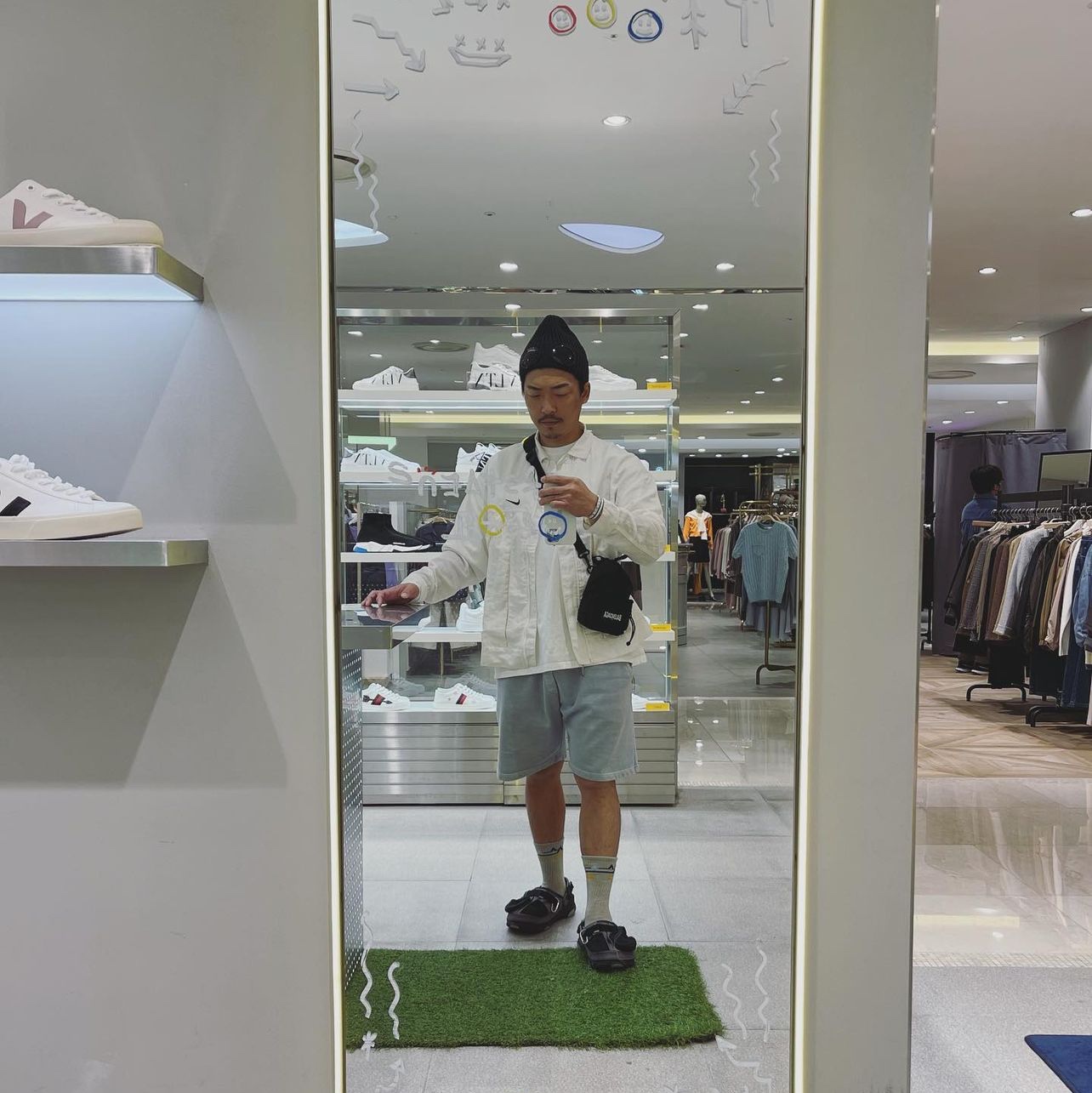 eathan_han (@eathan_han) 님의 게시물 | KREAM