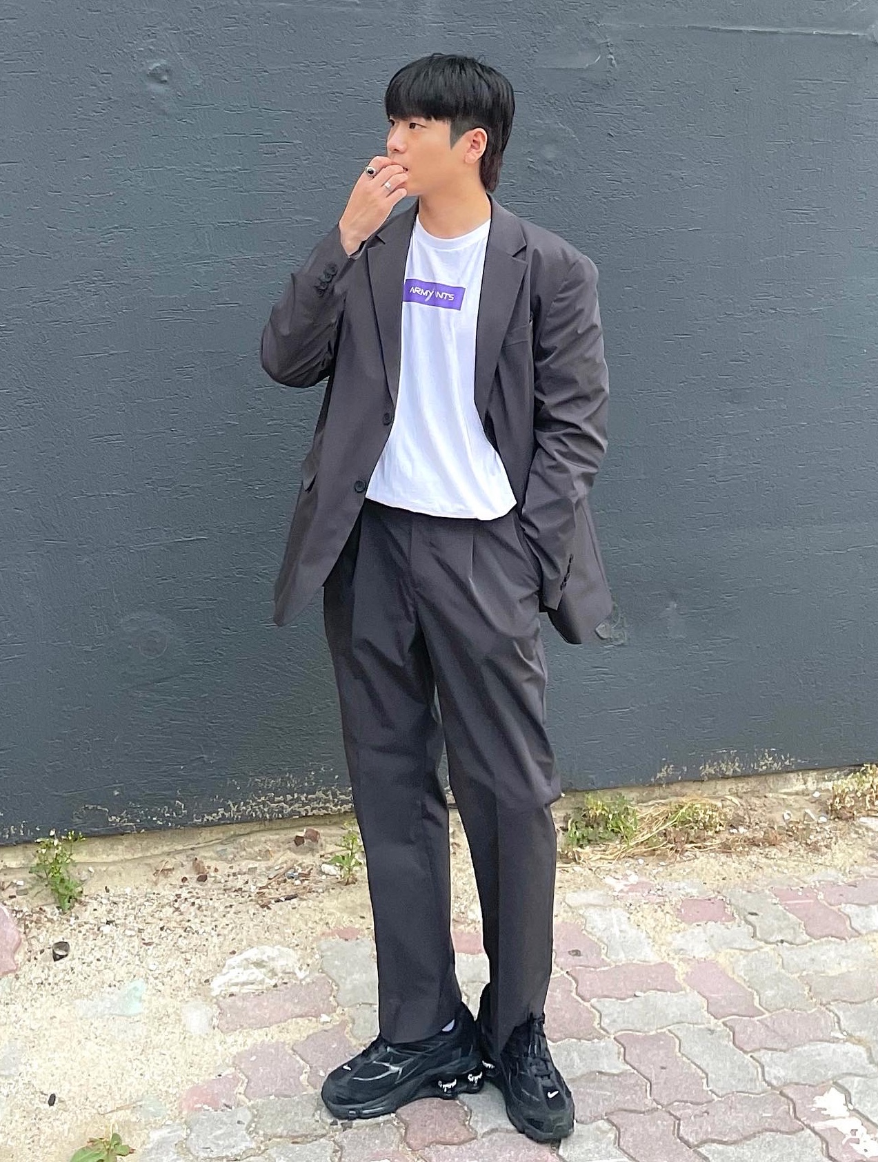 이태훈 (@taehun_e_) 님의 게시물 | KREAM